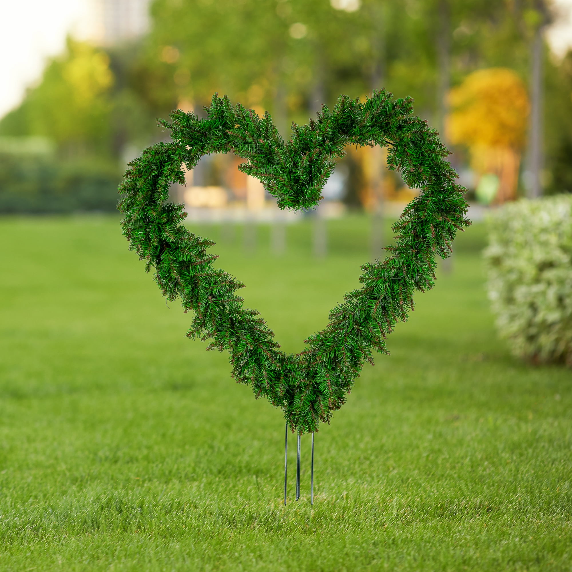 Northlight Artificial Pine Heart Shaped Wreath with Ground Stakes - 25 ...