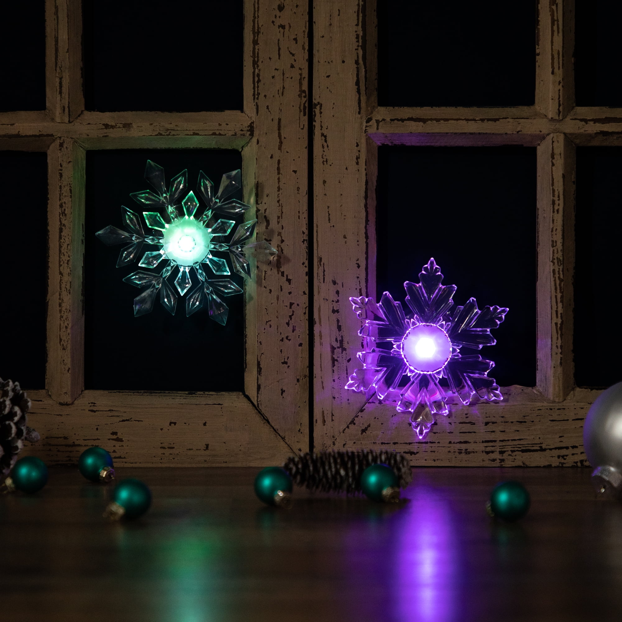 Northlight LED Lighted Icy Crystal Snowflake Christmas Window ...
