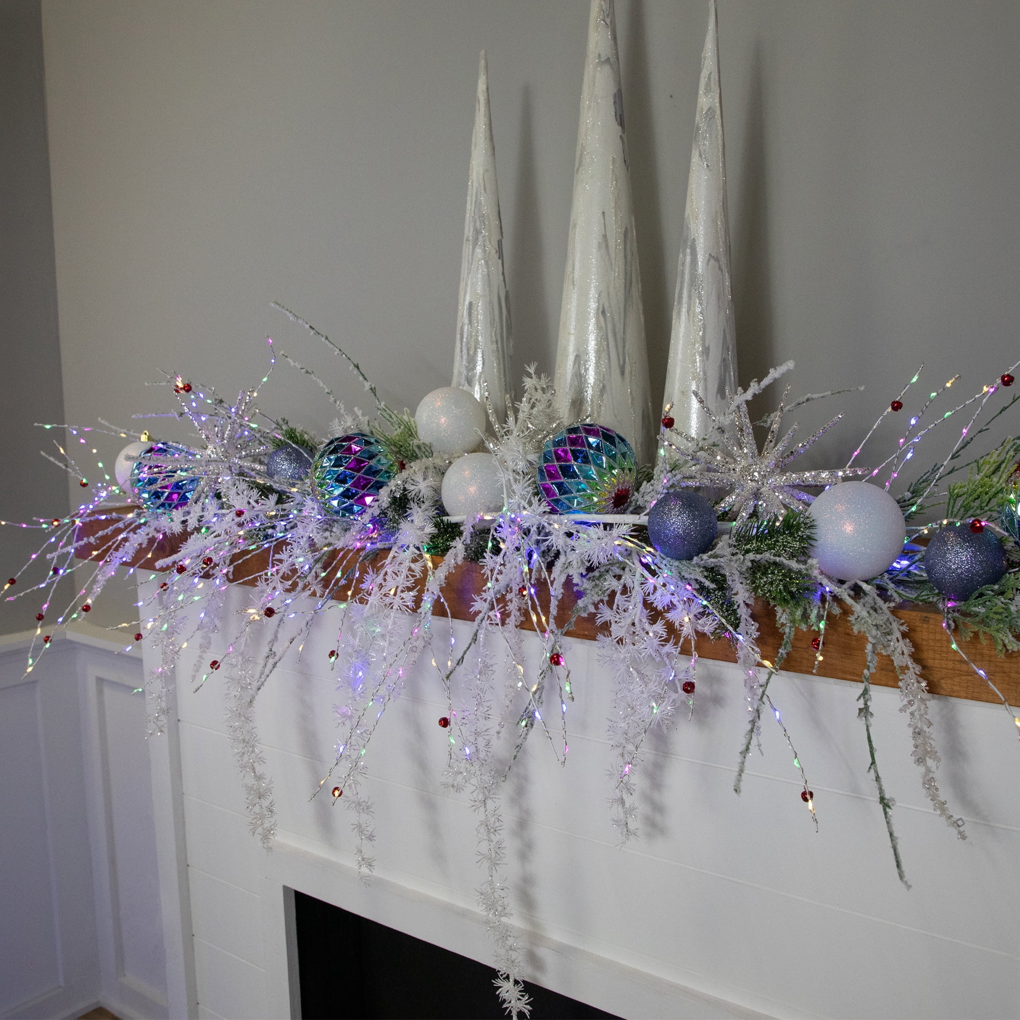Northlight Pre-Lit Christmas Garland with Jingle Bells - 6' X 6 ...