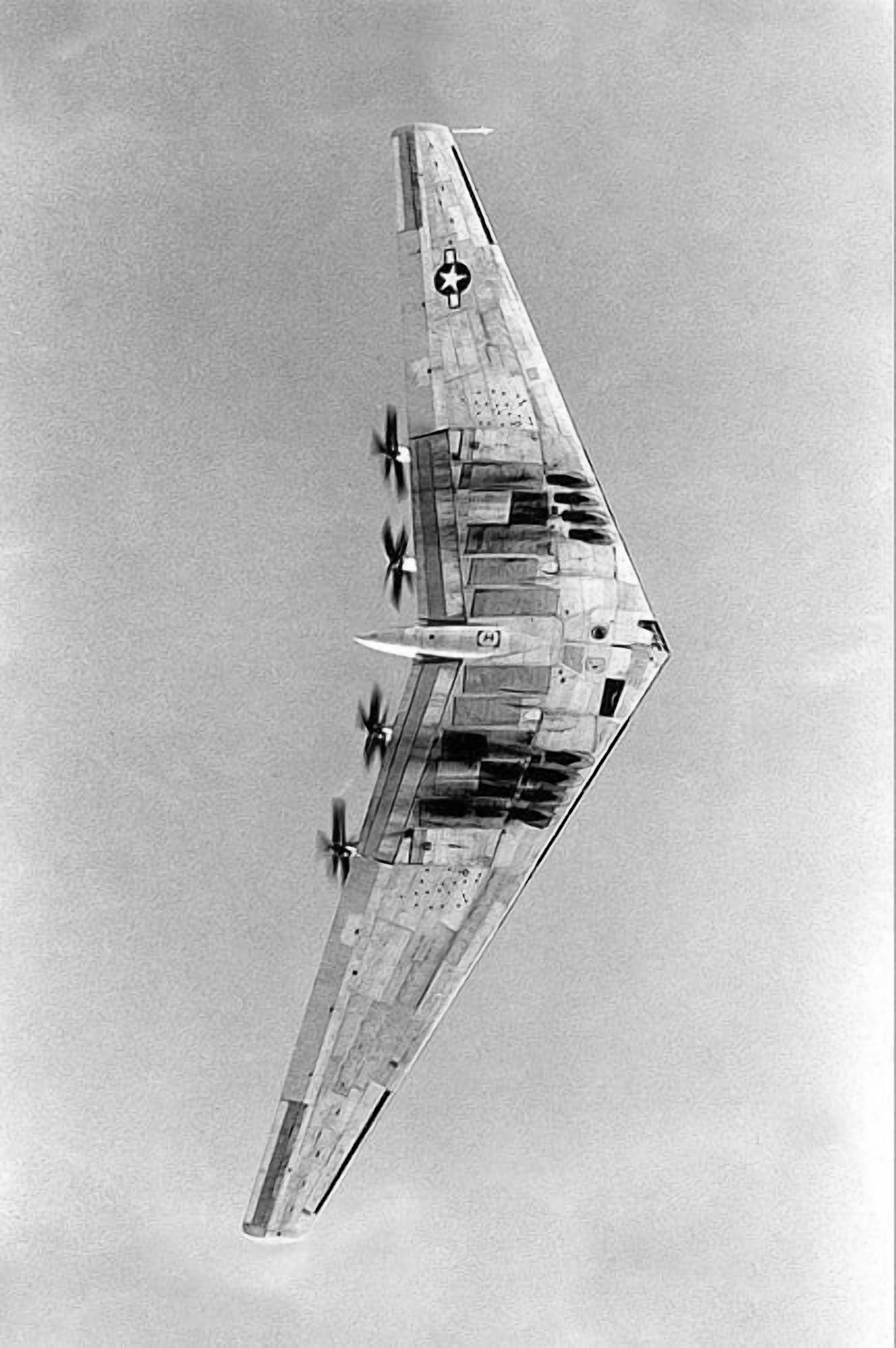 Northrop B-35 / XB-35 Flying Wing Bomber - 12x18 Inch Laminated Aviation Poster - Stunning ...