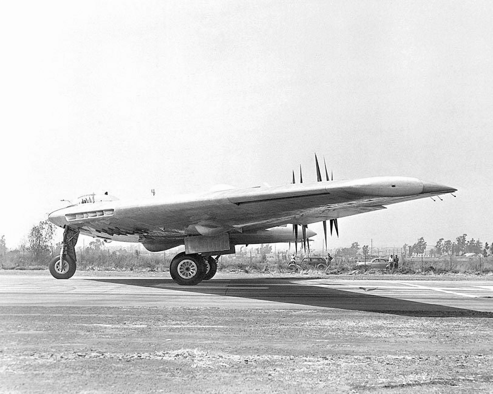 Northrop XB-35 Flying Wing Prototype Bomber - 20x30 Inch Glossy ...