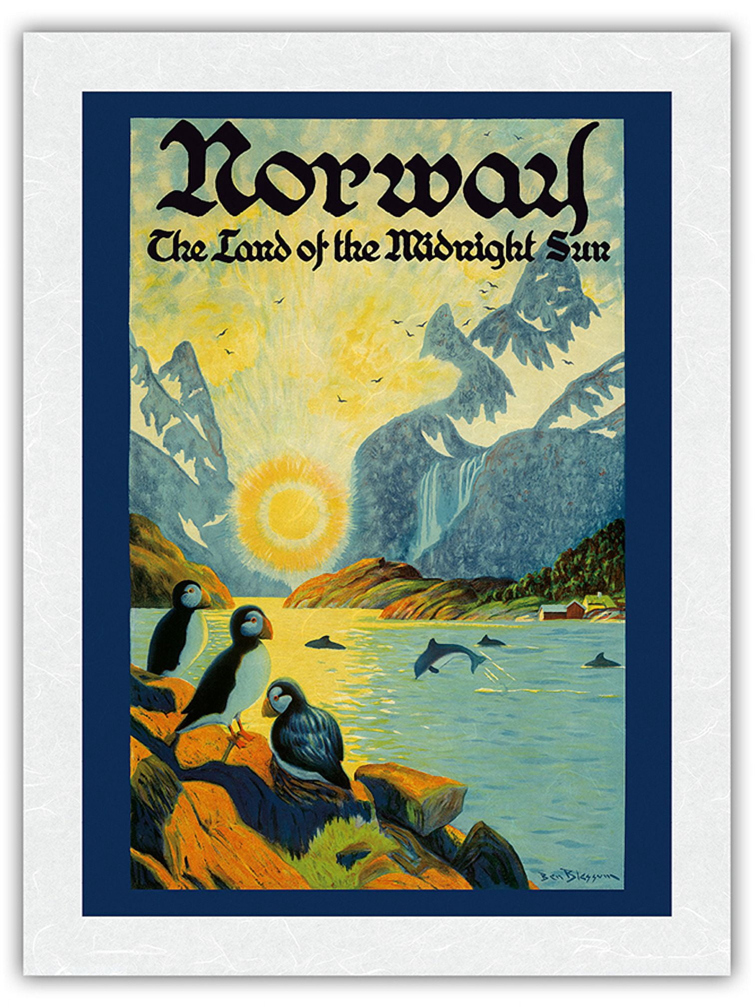 Norway - The Land of the Midnight Sun - Norwegian Fjord with Atlantic ...
