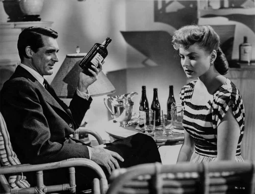 Notorious Couple Drinking in Classic Photo Print (24 x 30) - Walmart.com