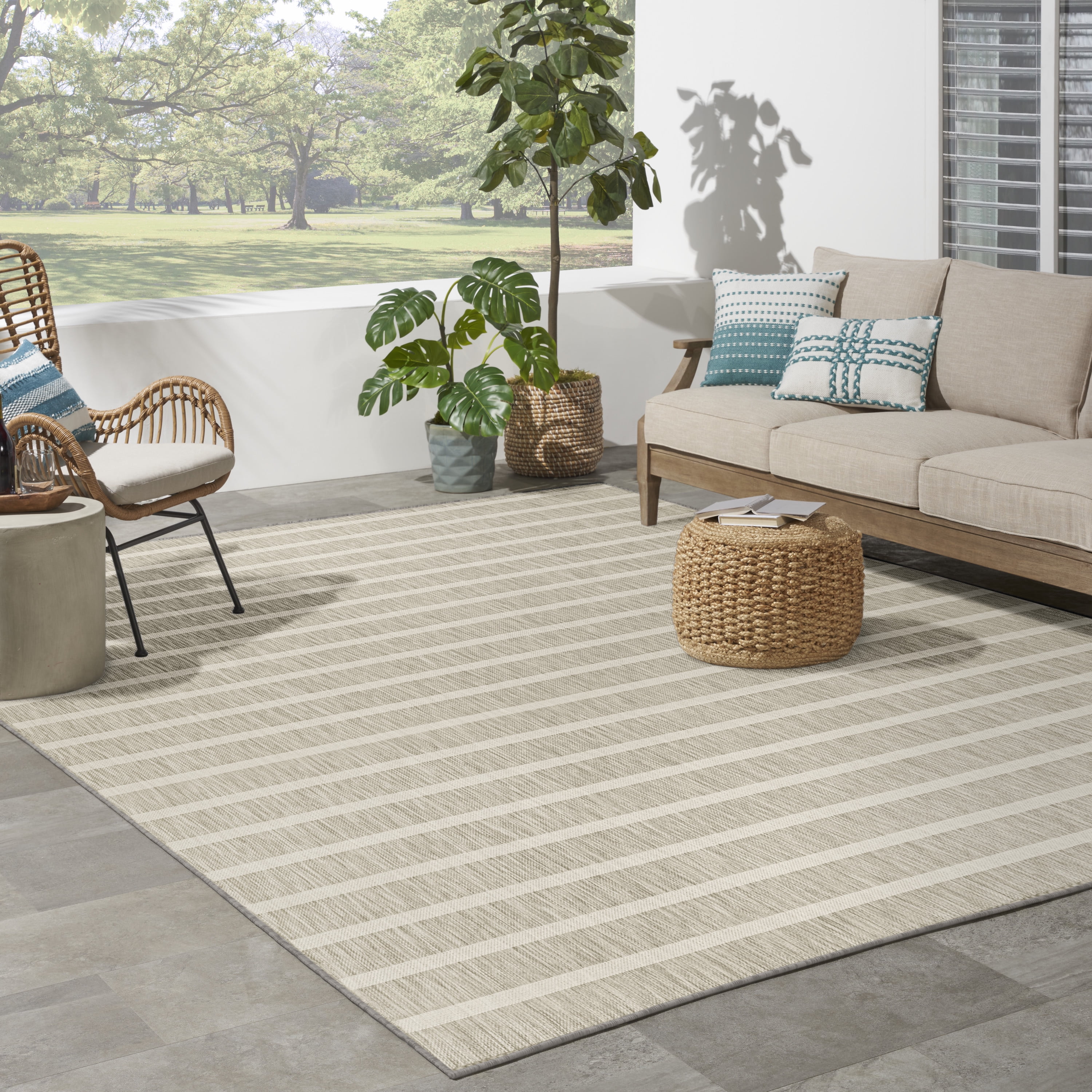 Nourison Positano Indoor/Outdoor Grey Ivory 8' x 10' Area Rug (8x10 ...