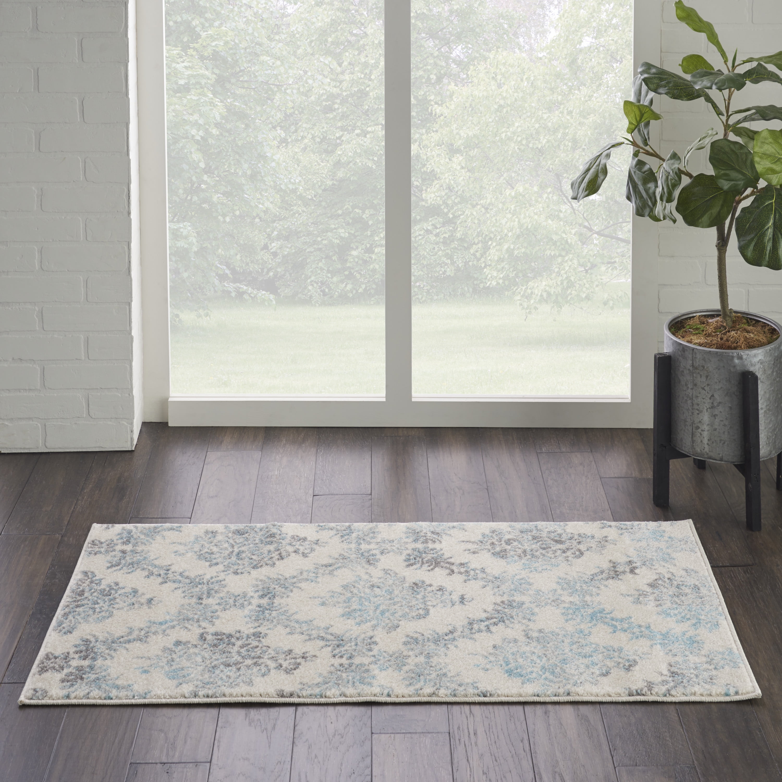 Nourison Tranquil Damask Ivory/Turquoise 2' x 4' Area Rug, (2x4 ...