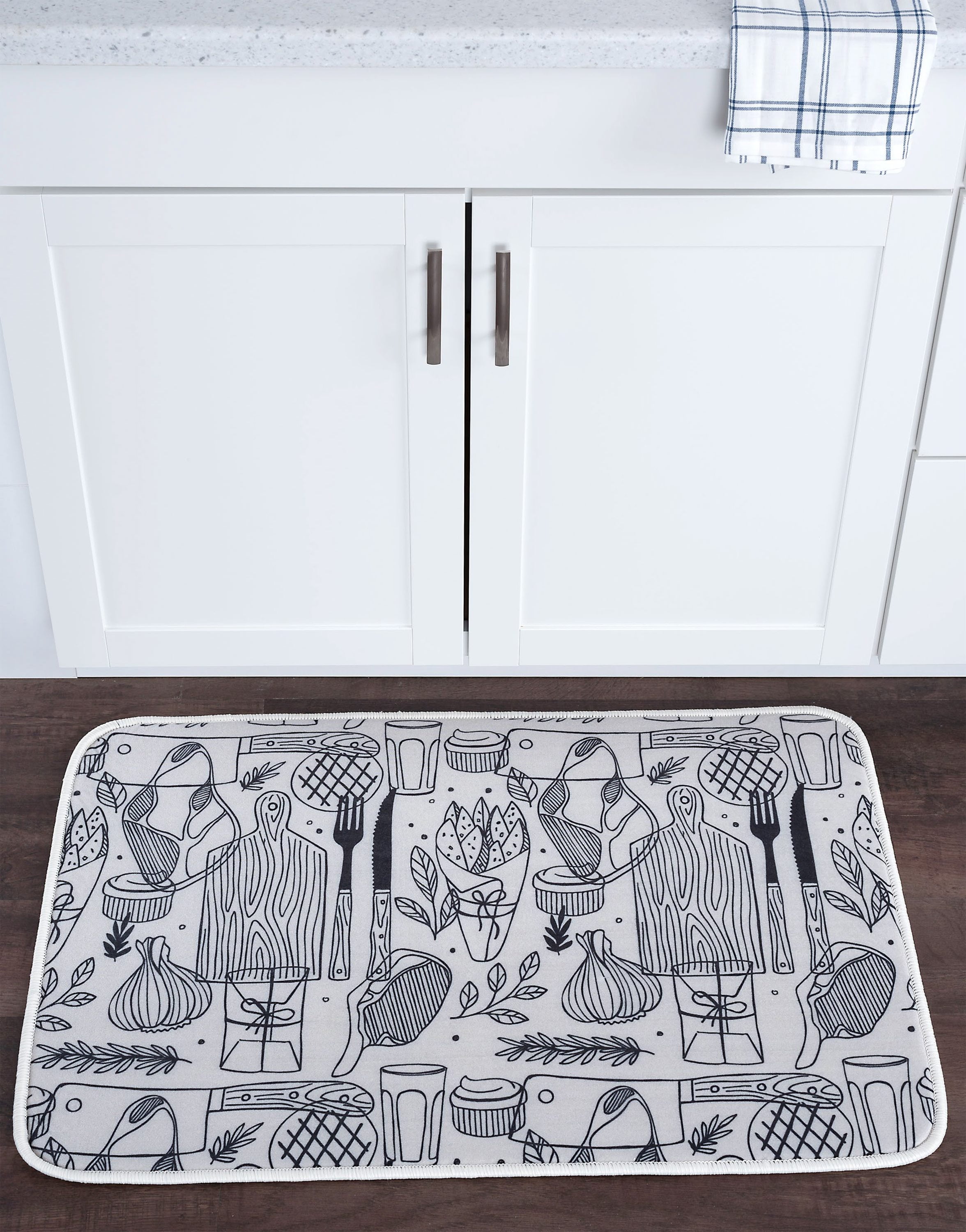 Novelty 20x30 Area Rug (1'8'' x 2'6'') Graphic Ivory, Black Living Room ...