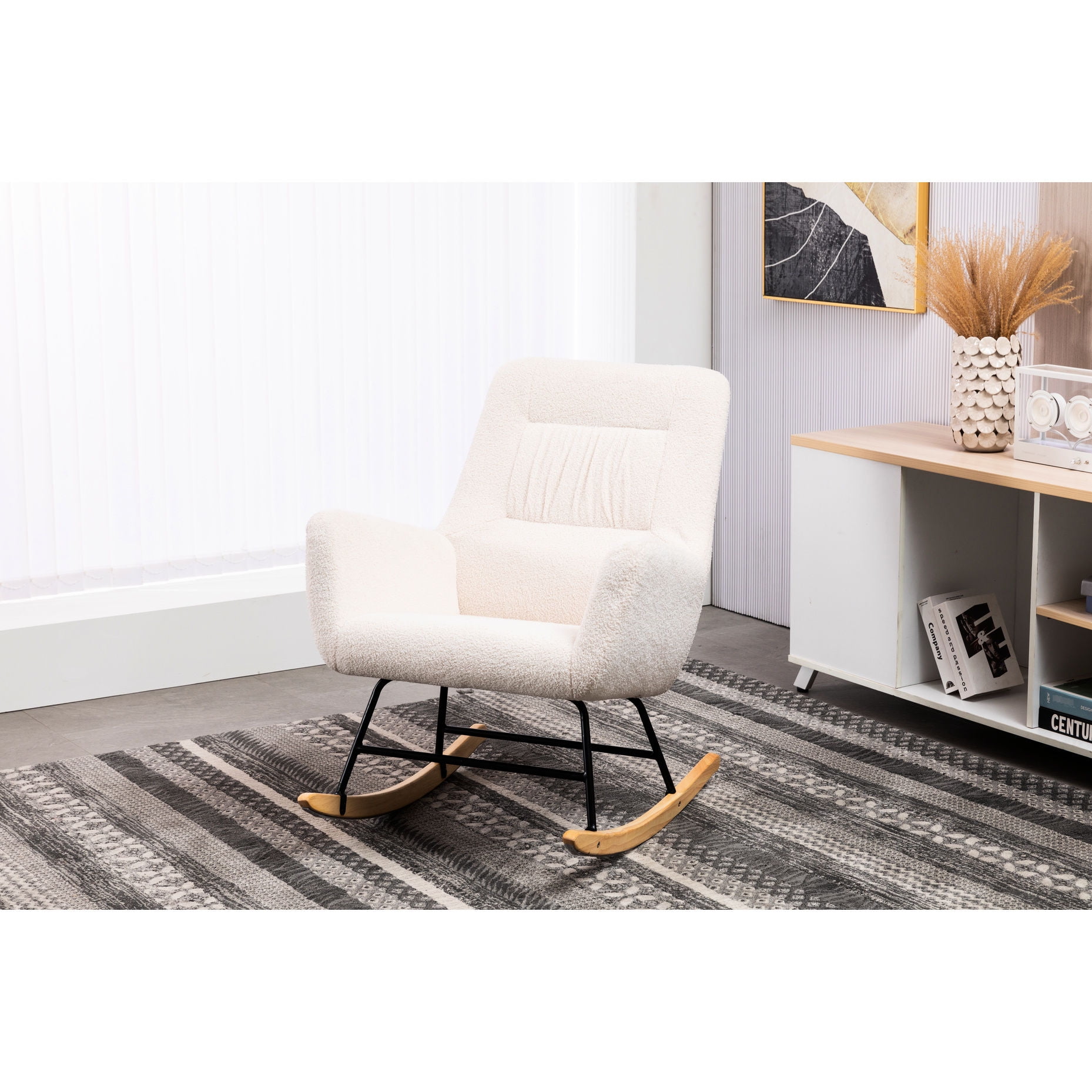 Nursery Reading Rocker | Relaxing in Private Spaces | Soft Teddy and ...