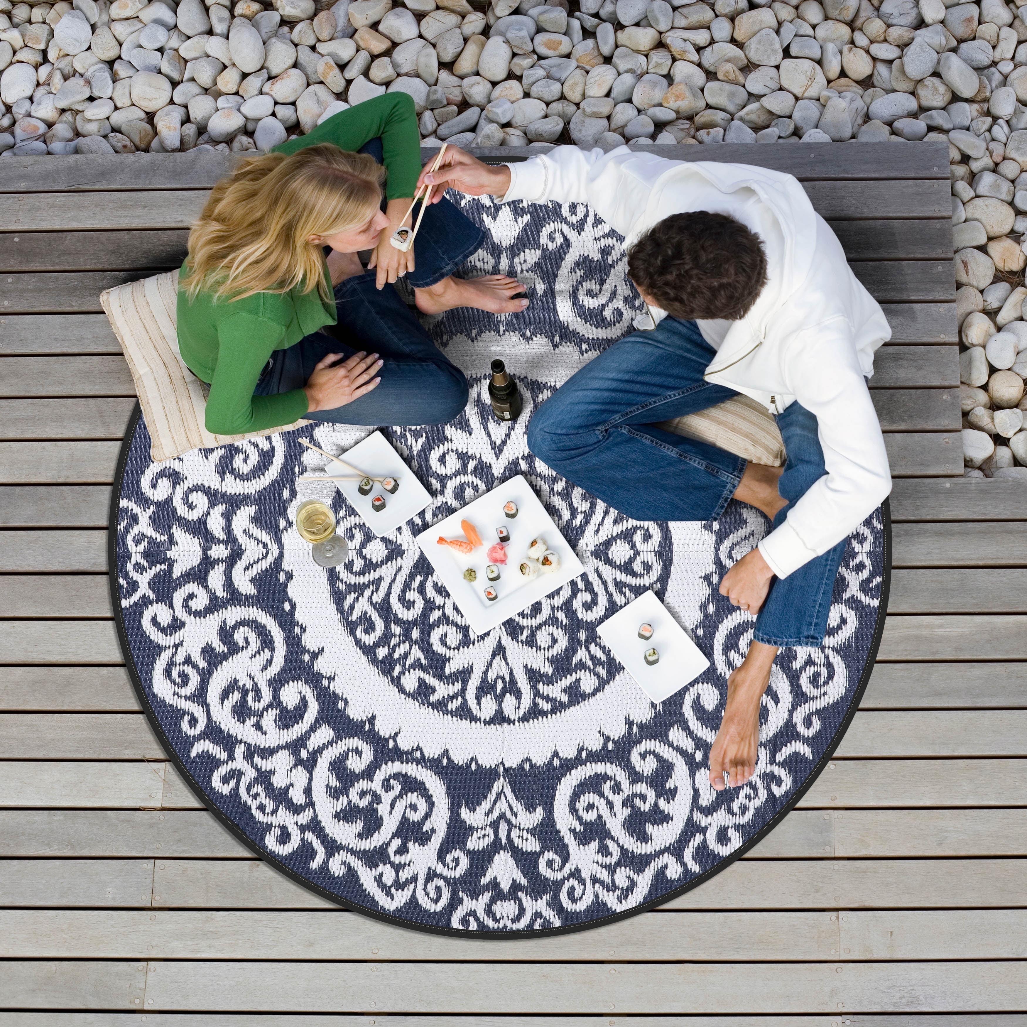 Nuu Garden 5'x5' Outdoor Round Rug, Reversible Plastic Straw Mat for ...