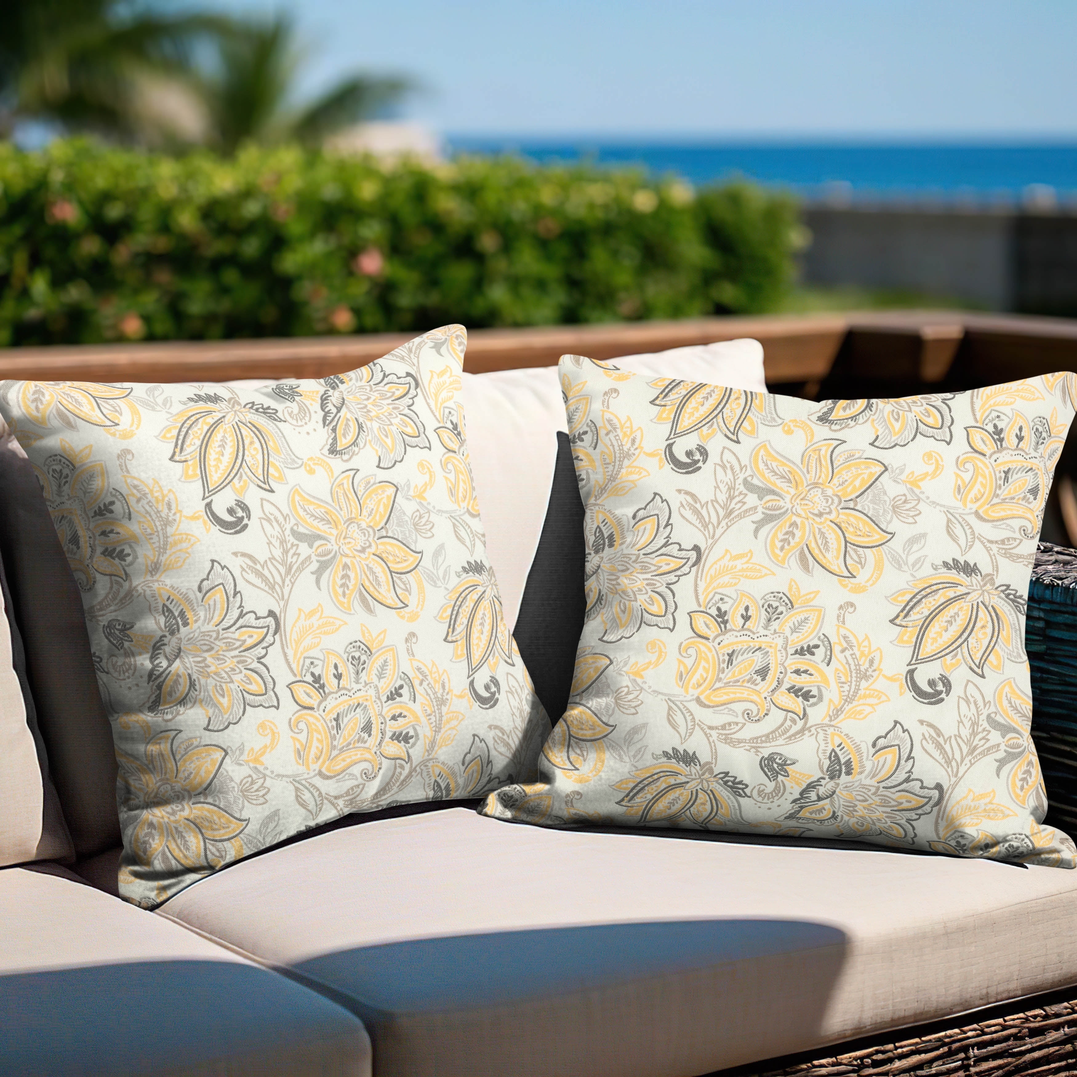 Nuu Garden Outdoor Patio Throw Pillows 17.3'' x 17.3'' x 6.5'' Set of 2 ...