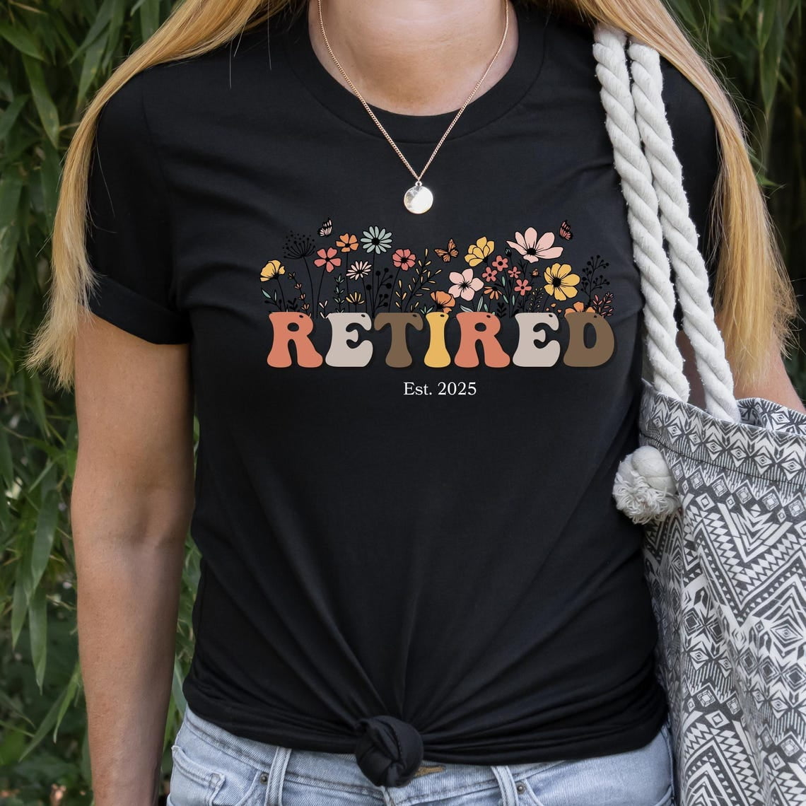 Nuvello Teacher Shirts Retirement Est 2025, Retro Retirement Gift Women ...