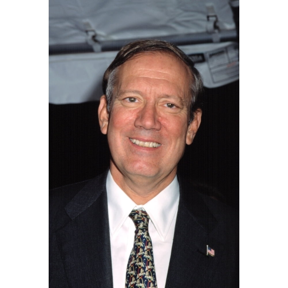 Ny Governor George Pataki At Premiere Of Lord Of The Rings Ny 12132001 ...