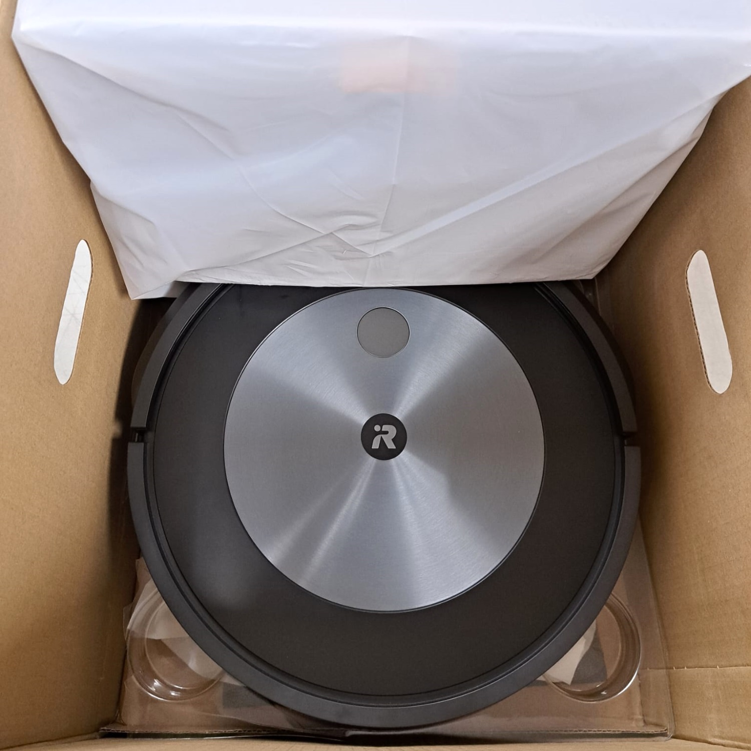 OB iRobot Roomba j7+ (7550) Wi-Fi Connected Self-Emptying Vacuum ...