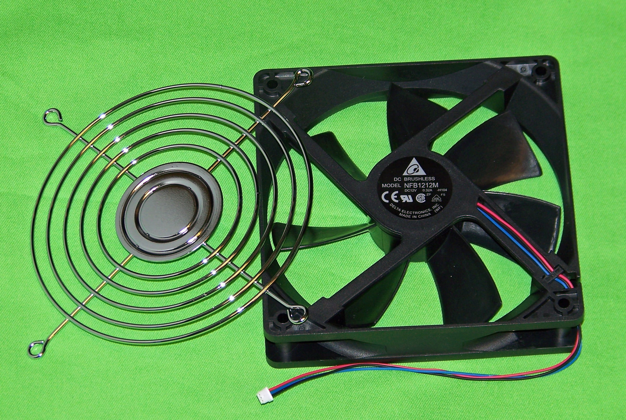 OEM Epson Projector Exhaust Fan: PowerLite Pro Z8350WNL, Z8450WUNL ...