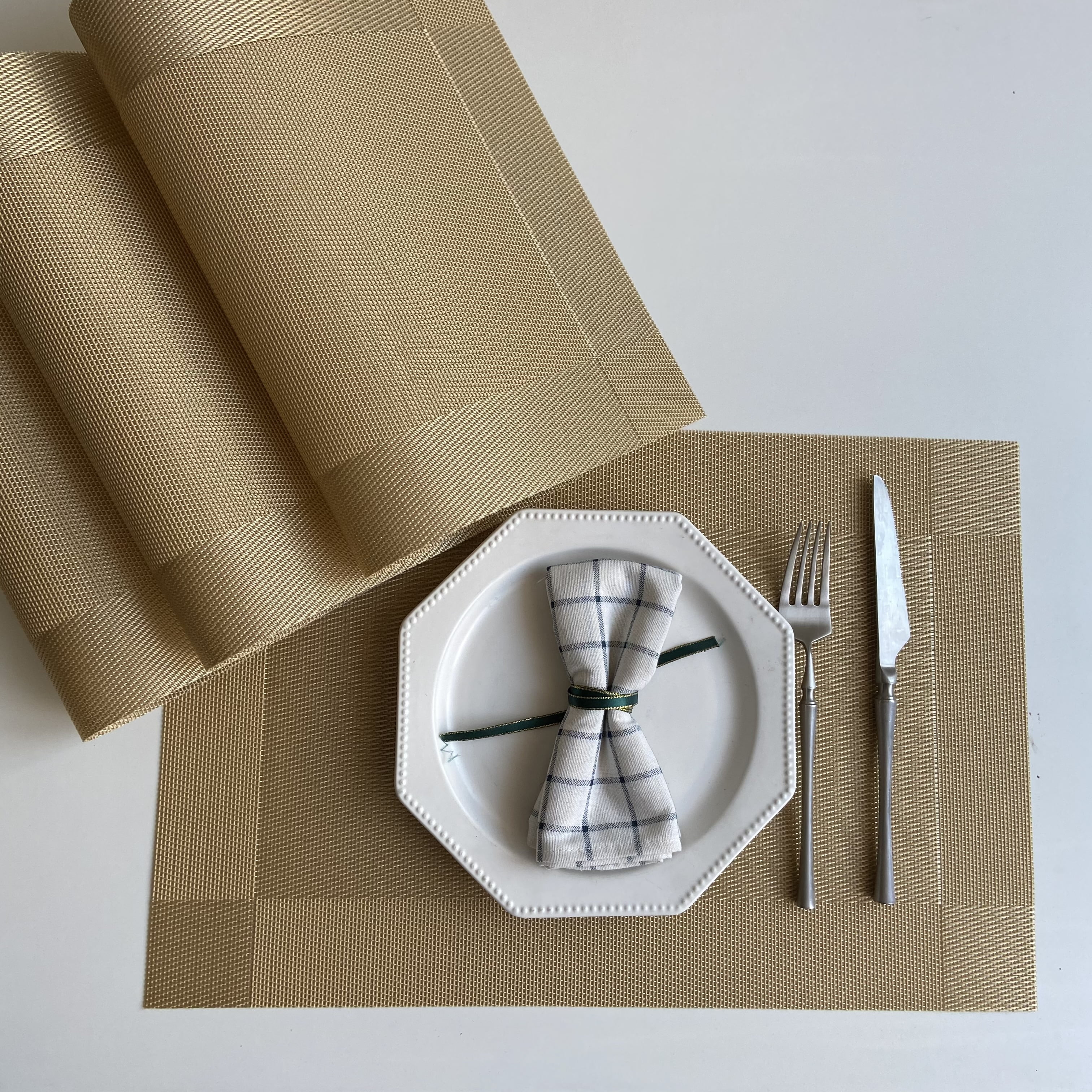 OHHSUN Placemats, Set of 6 placemats Washable Heat Resistant Non-Slip ...