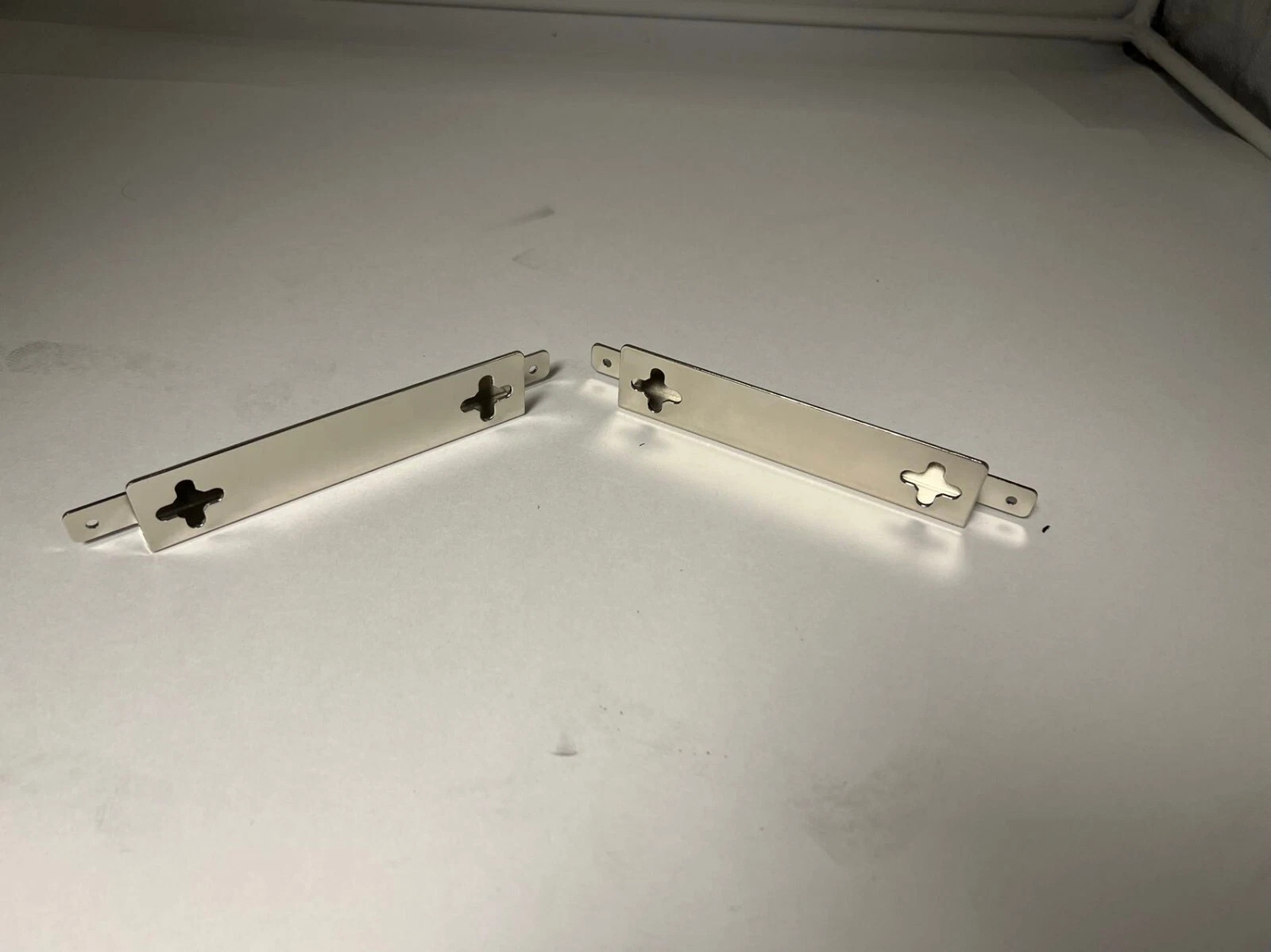 OLIVE- One Pair Wall-Mount Brackets For Vmware Emc Sd-Wan Edge 600 ...