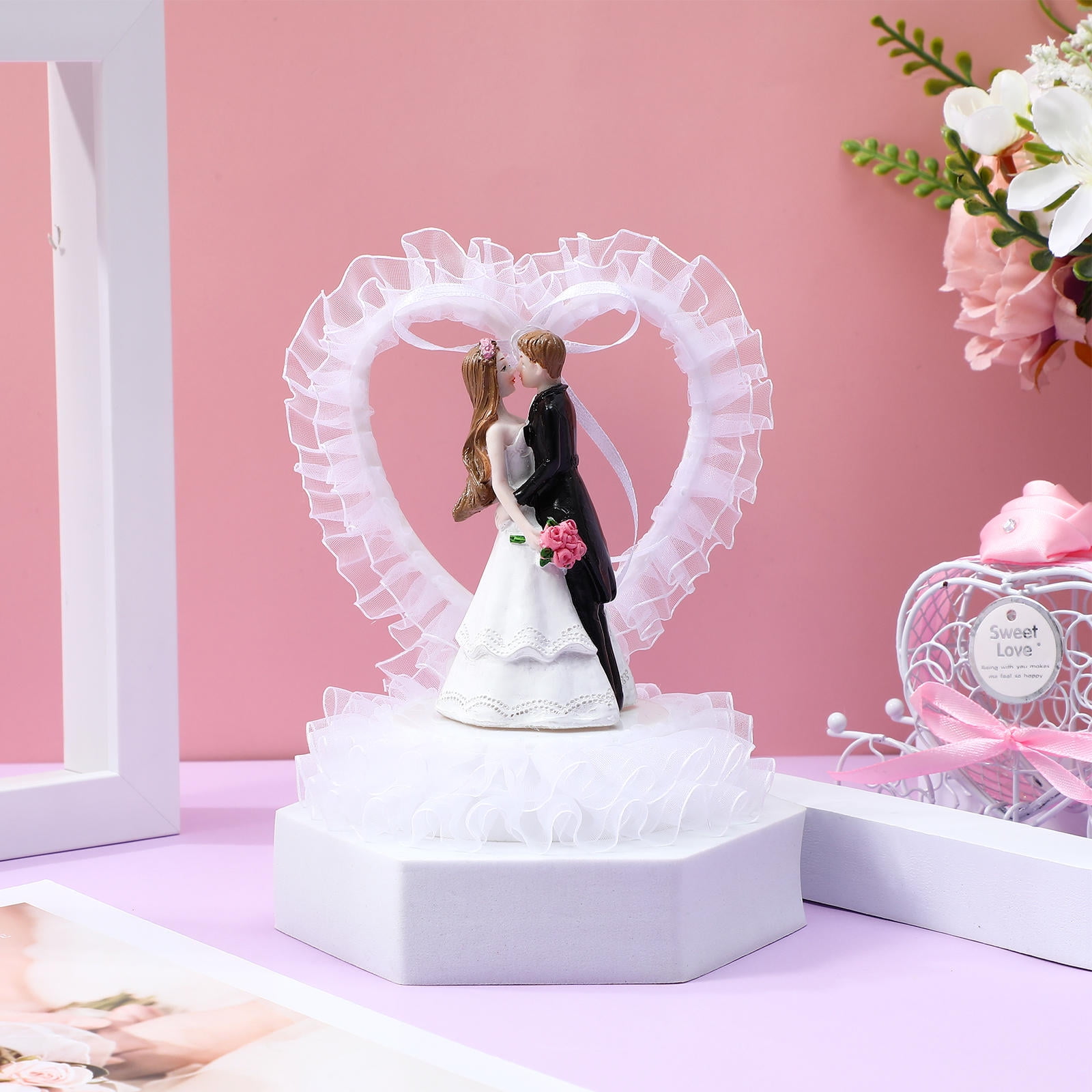 OUNONA 1Set Cake Topper Statue Heart Shape Craft in White and Black ...