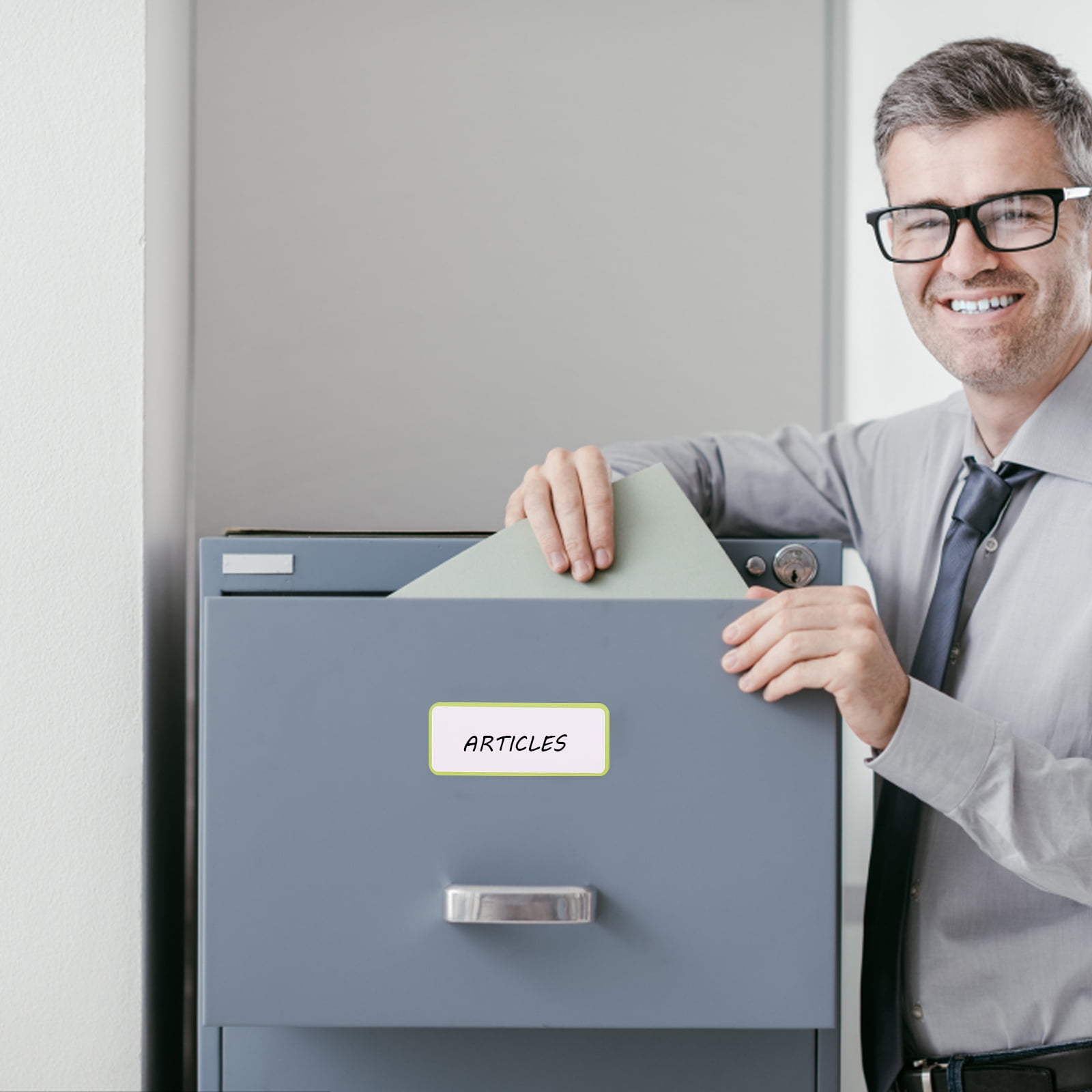 OUNONA 60pcs Magnetic Dry Erase Labels Writable Erasable Name Tags with ...