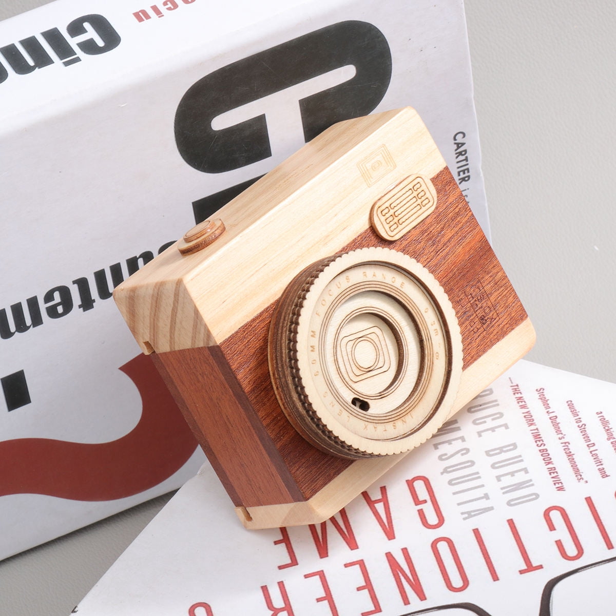 OUNONA Charming Khaki Wooden Music Box Desktop Ornament Camera Shape ...