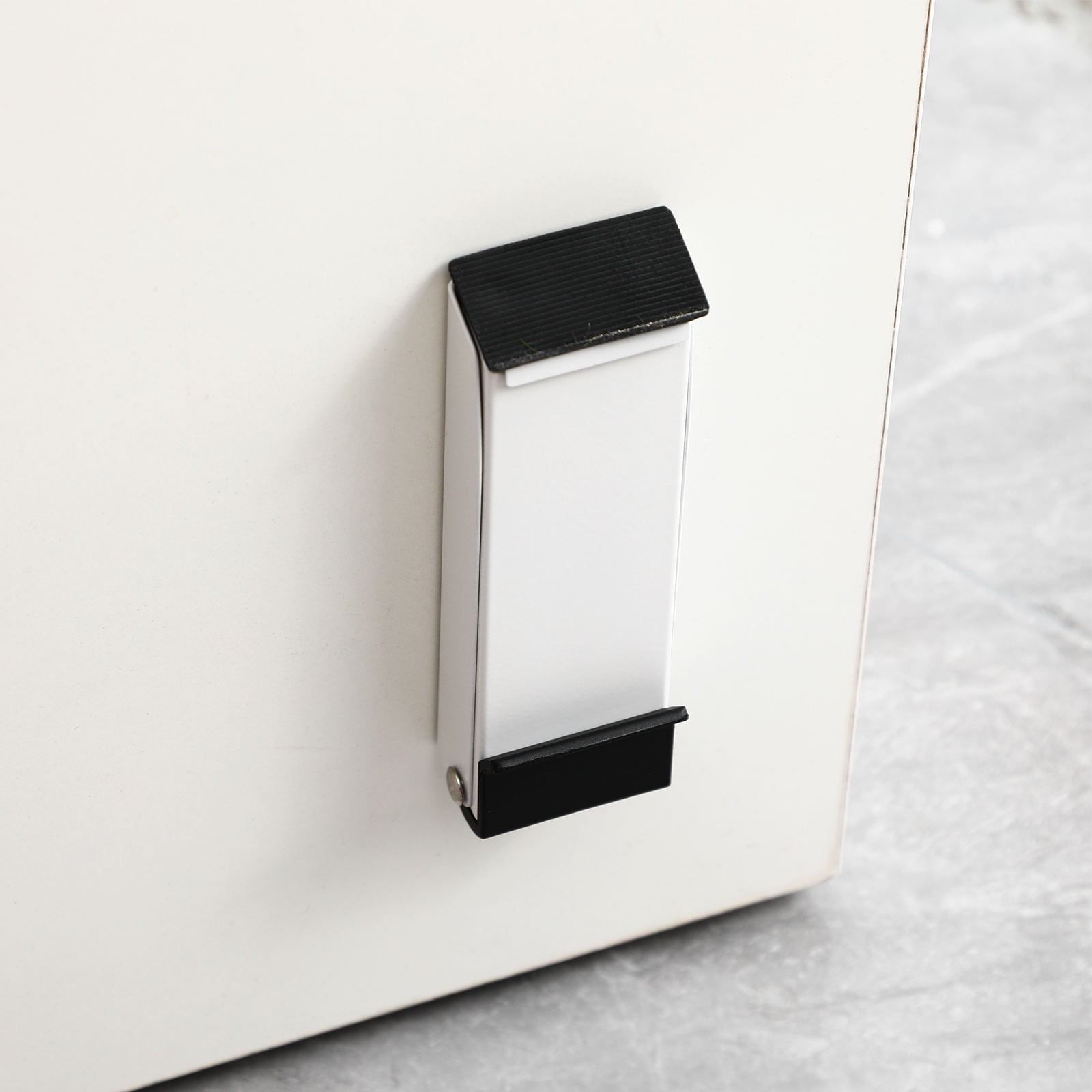 OUNONA Kick down Open Door Latch Stoppers Safety Protection Nail-free ...