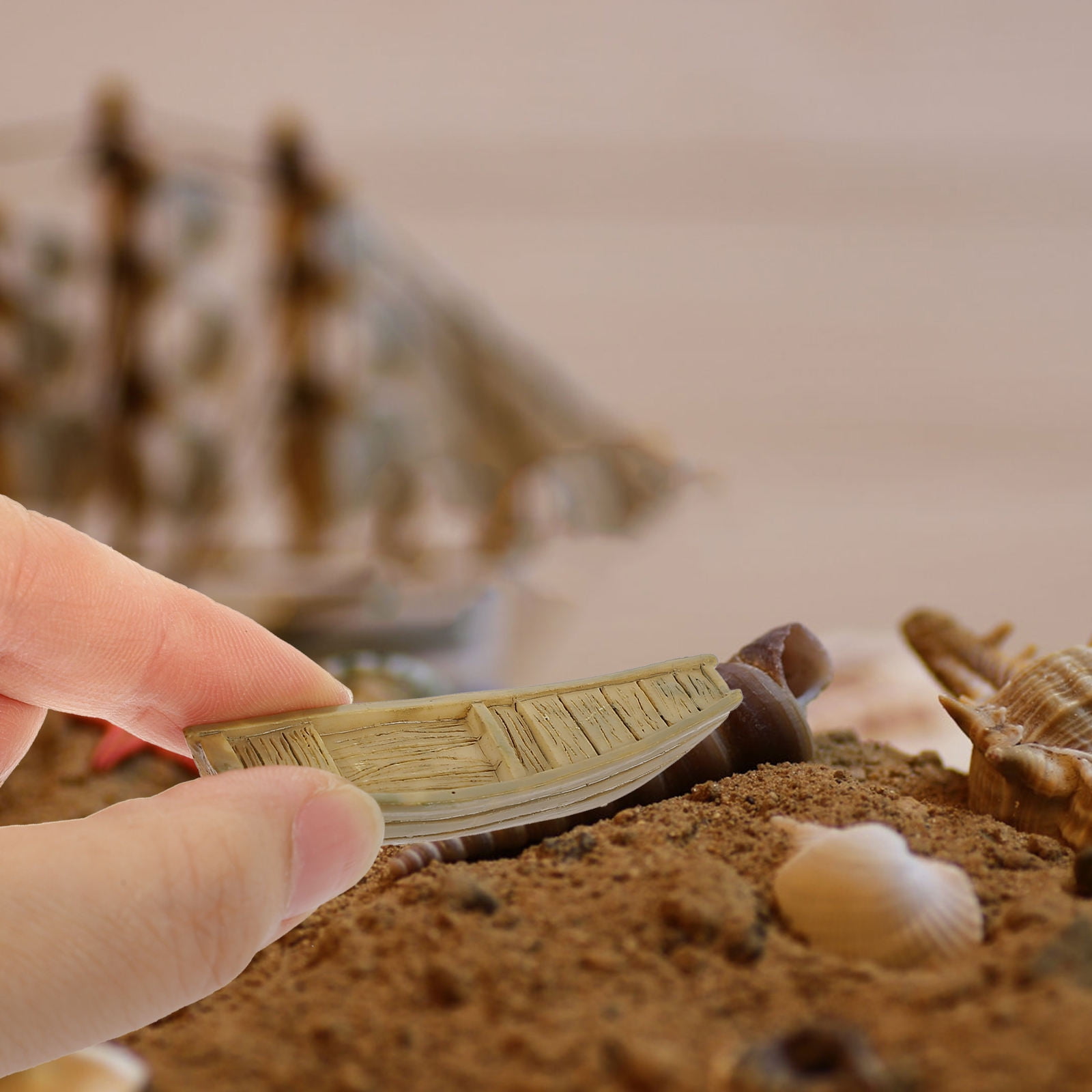 OUNONA Resin Fishing Boat Model for Decoration Brown Classic Design ...