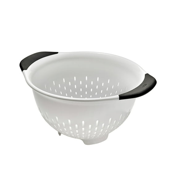 OXO SoftWorks 3 Quart Plastic Colander with Elevated Base and Easy-to ...
