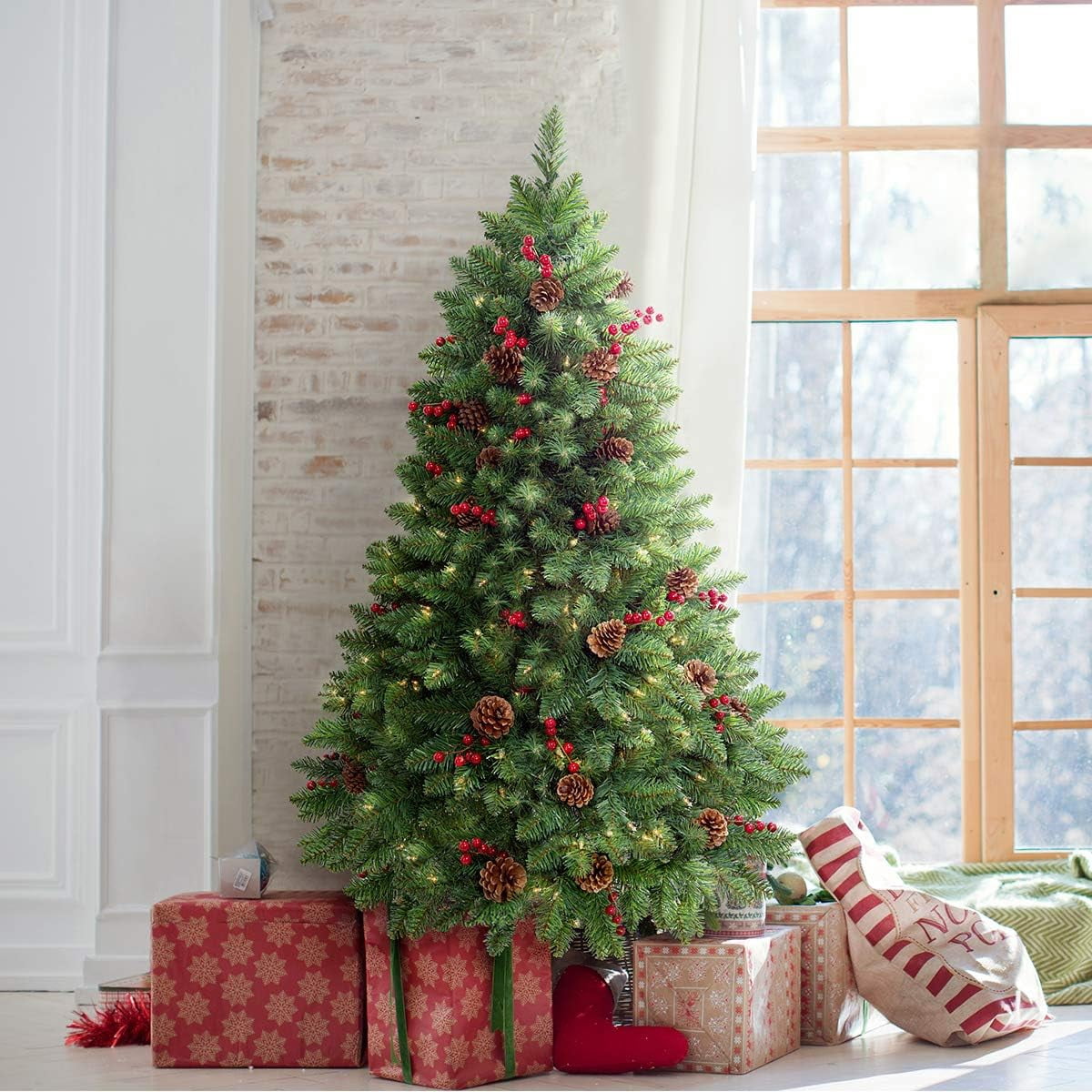OasisCraft 4FT Artificial Small Realistic Christmas Tree, 150 Clear ...