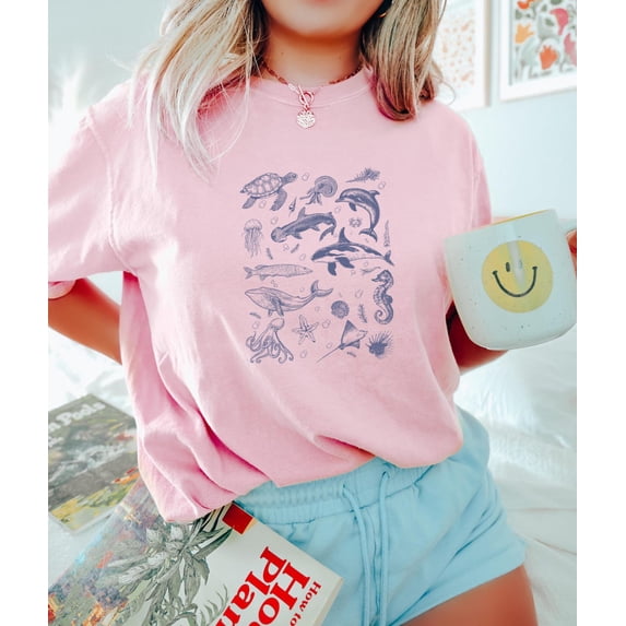 Ocean Creatures Coastal Summer Beach T-Shirt - Walmart.com