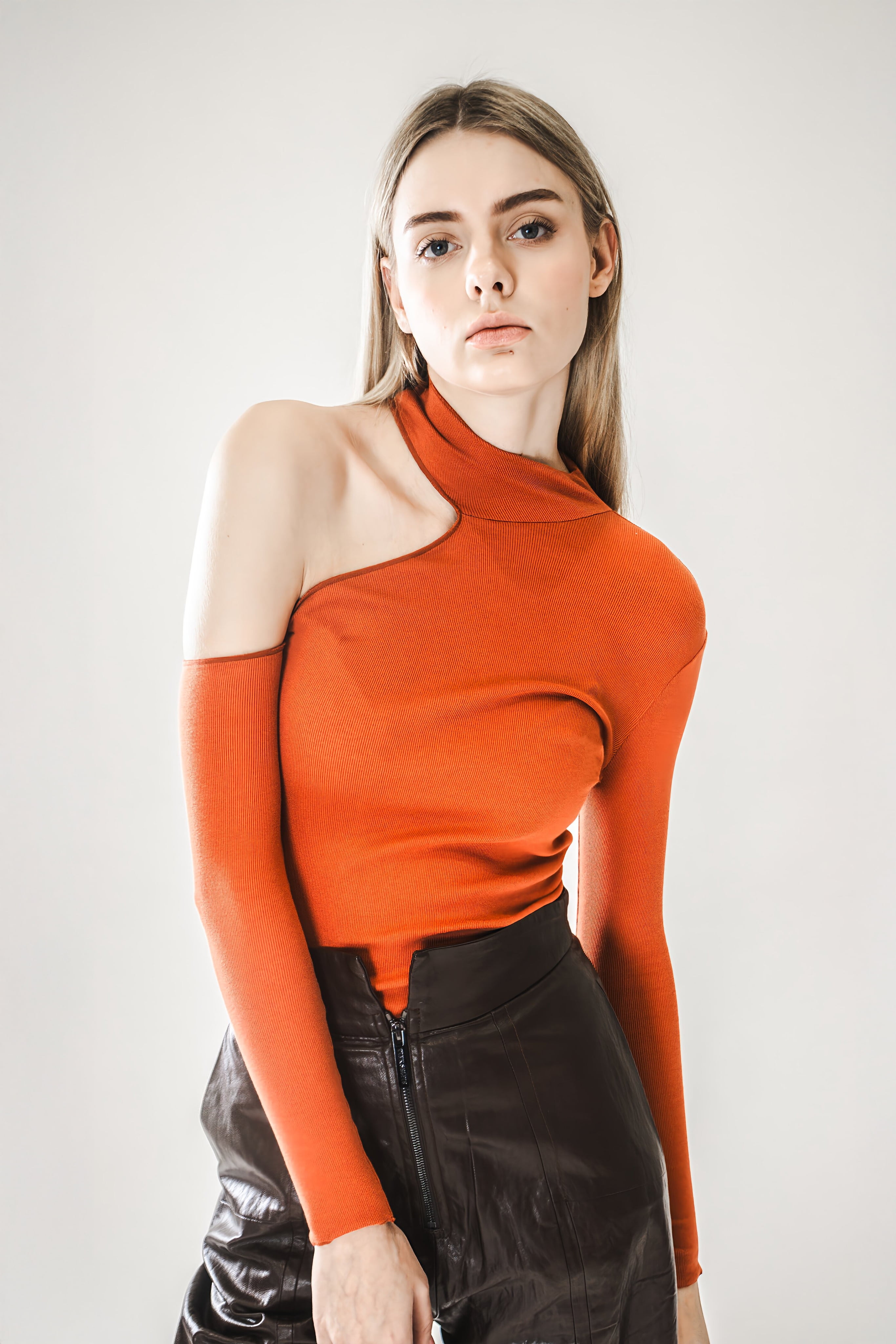 Off-Shoulder High-Neck Ribbed Fitted Top - Walmart.com