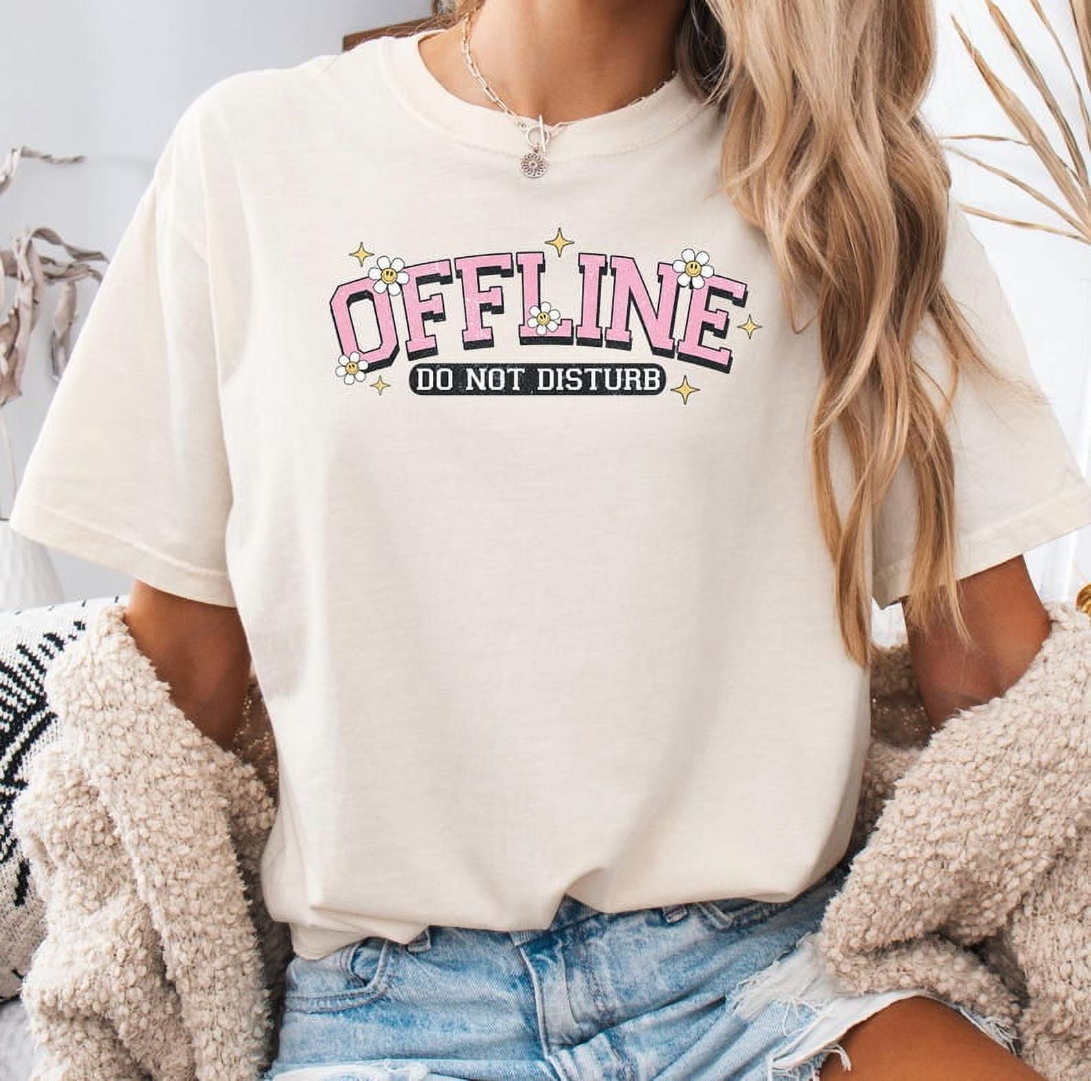 Offline Do Not Disturb PNG, Cute Pink Daisy Shirt, Retro Funny Offline ...