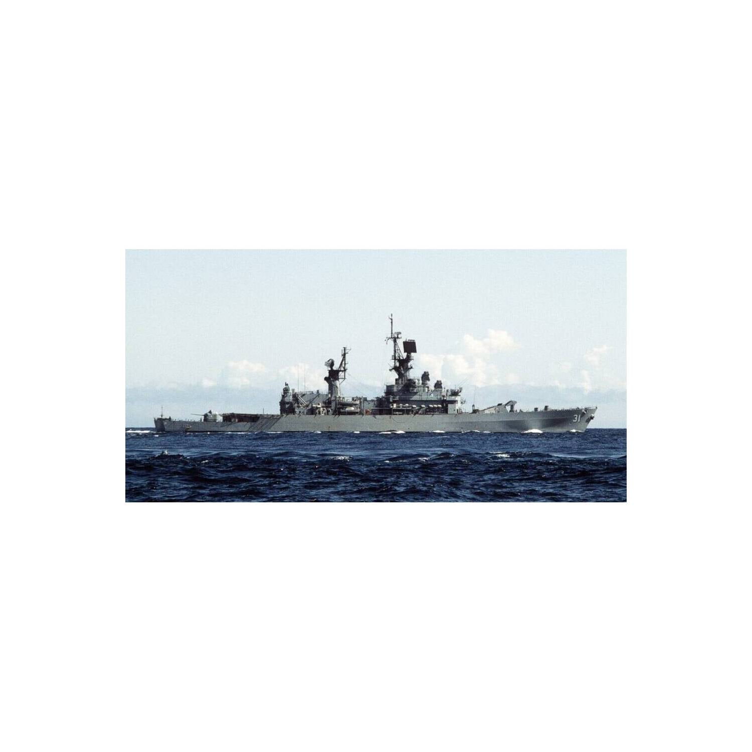Old Modern Handicrafts CM055 Belknap-class Cruiser Model - large ...