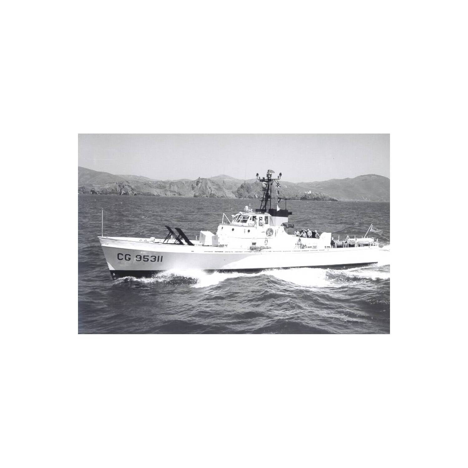 Old Modern Handicrafts CM207 30 in. USCGC Cape Hedge WPB-95311 Ship ...