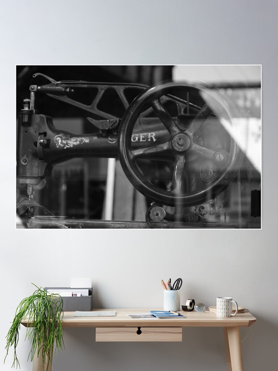 Old Singer Sewing Machine Poster Wall Art, Modern Wall Decor For Living ...