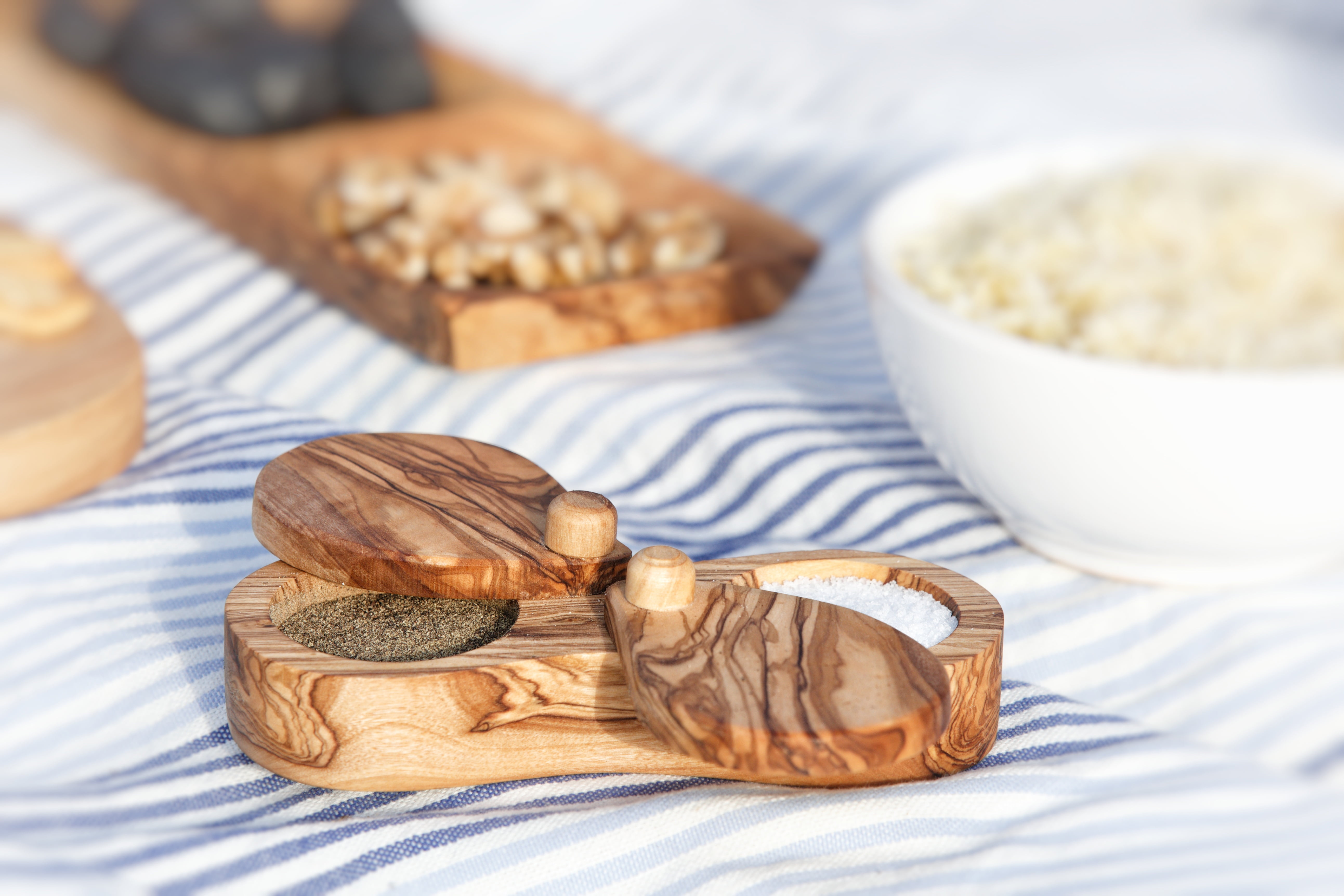 Olive wood salt and pepper cellar Medium - Walmart.com