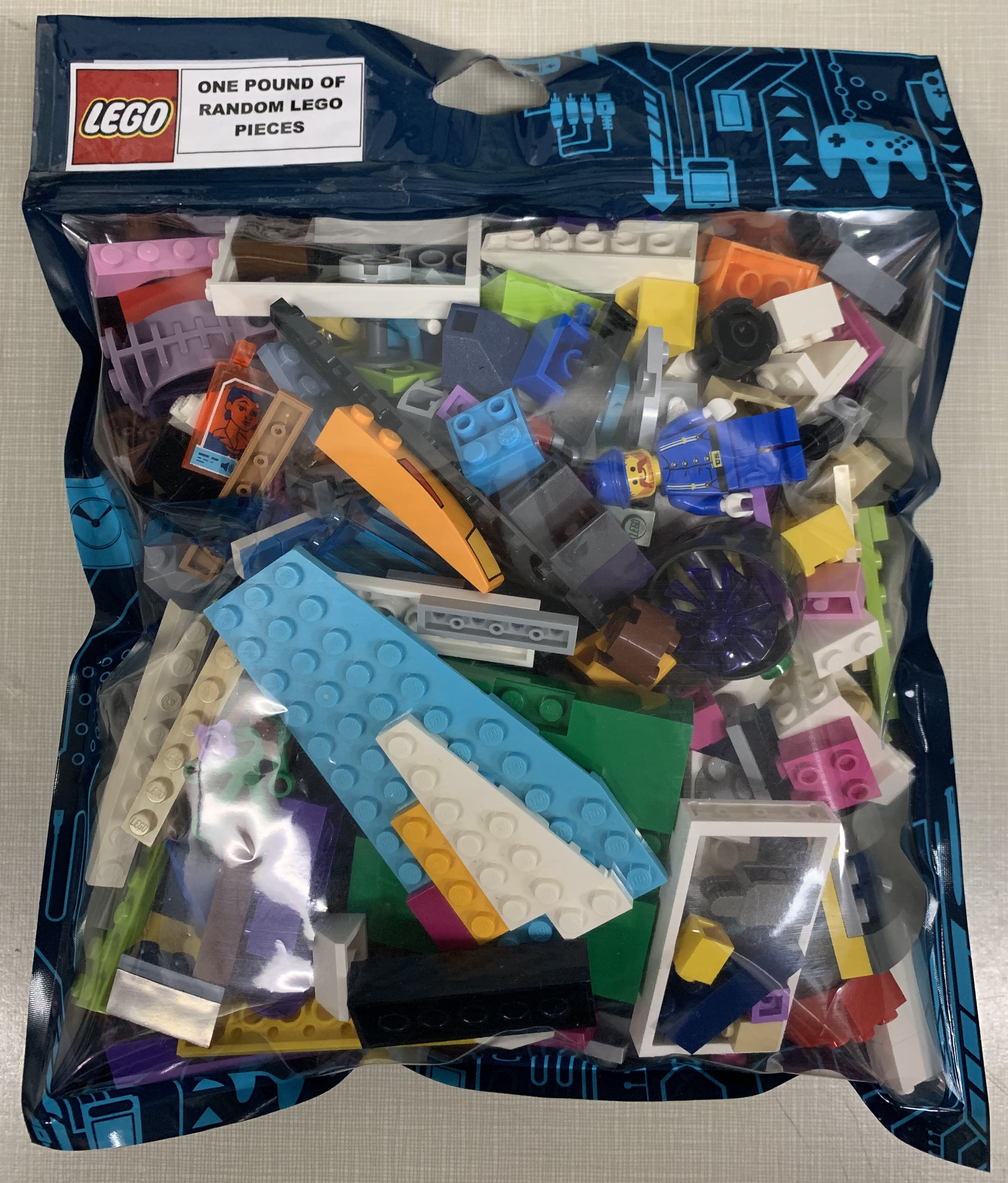 One Pound of LEGOs With Bonus Minifigure - Walmart.com