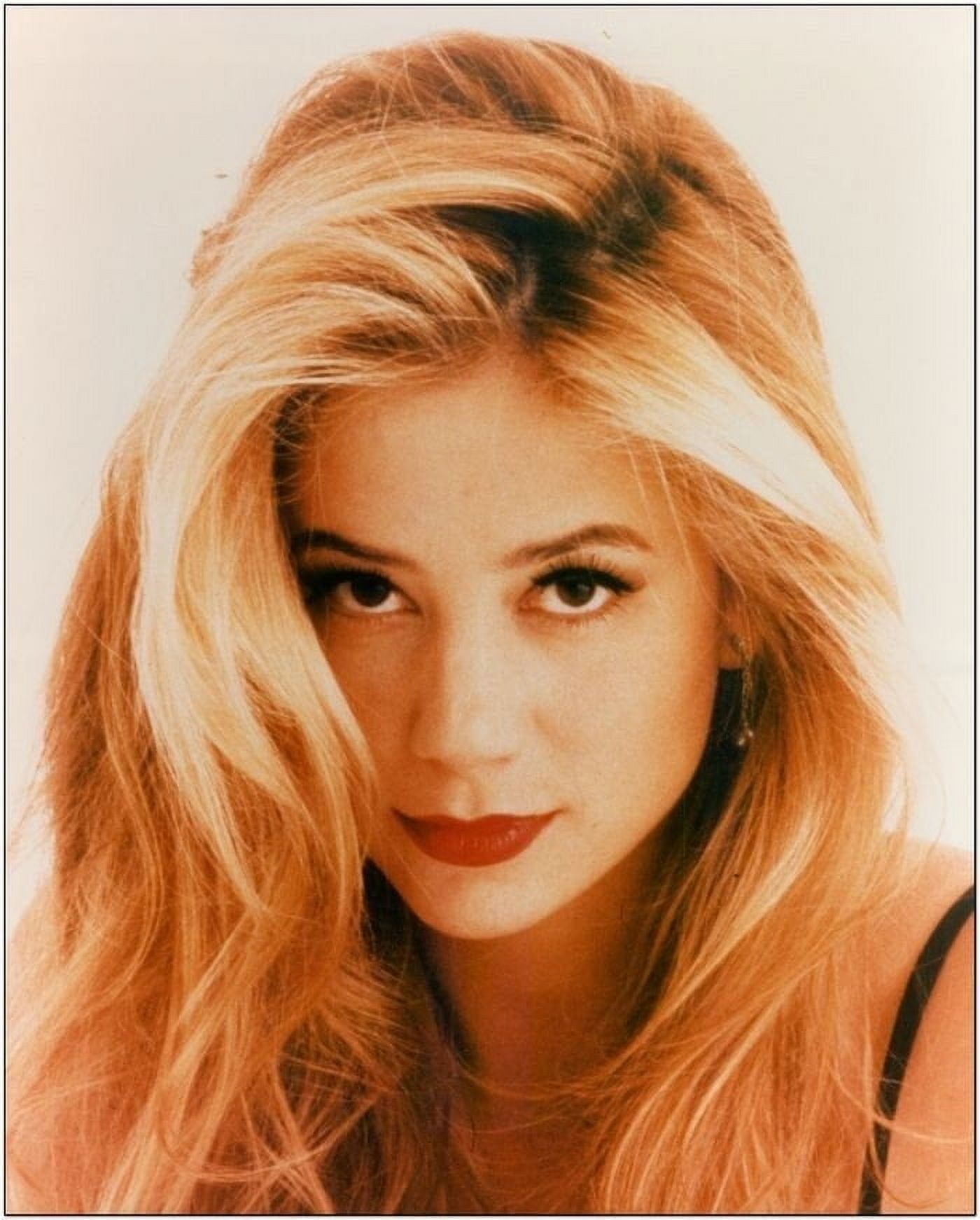 Onimhouse Poster MIRA SORVINO - Glossy Color Still Portrait Photo ...