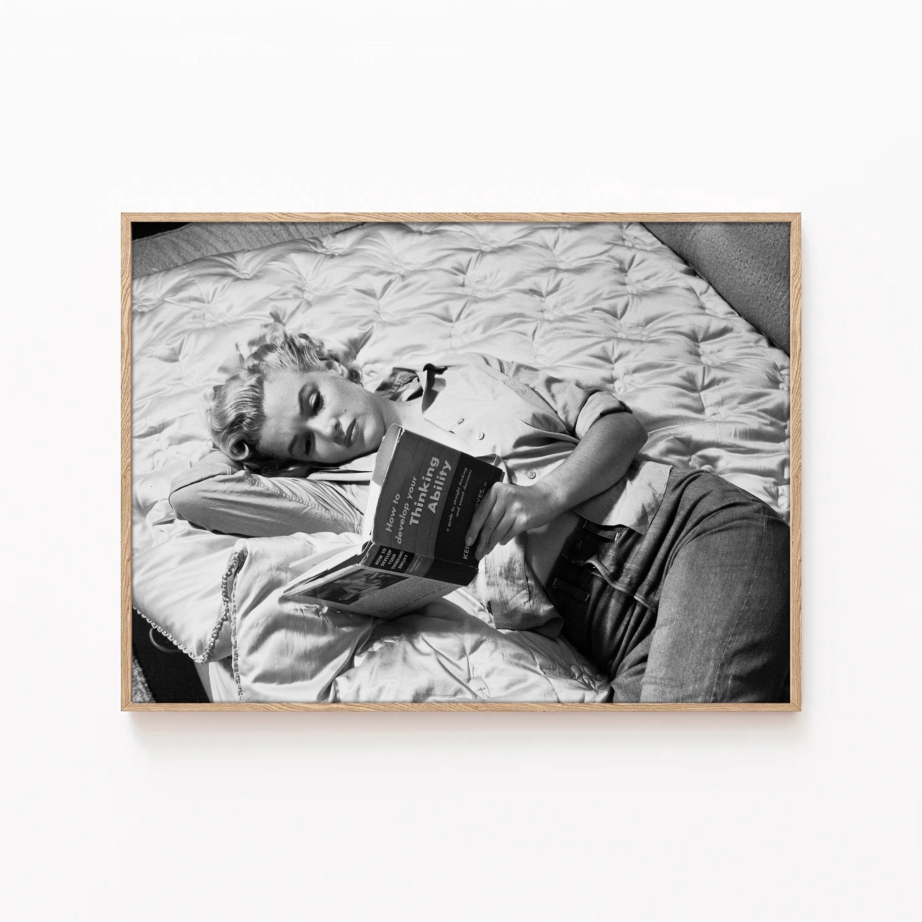 Onimhouse Poster Marilyn Monroe Poster Marilyn Monroe Reading Print 3108