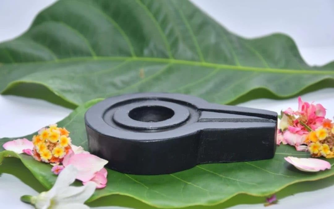 Original Narmada Stone Jaladhari Lingam Holder Narmadeshwar Yoni Base ...