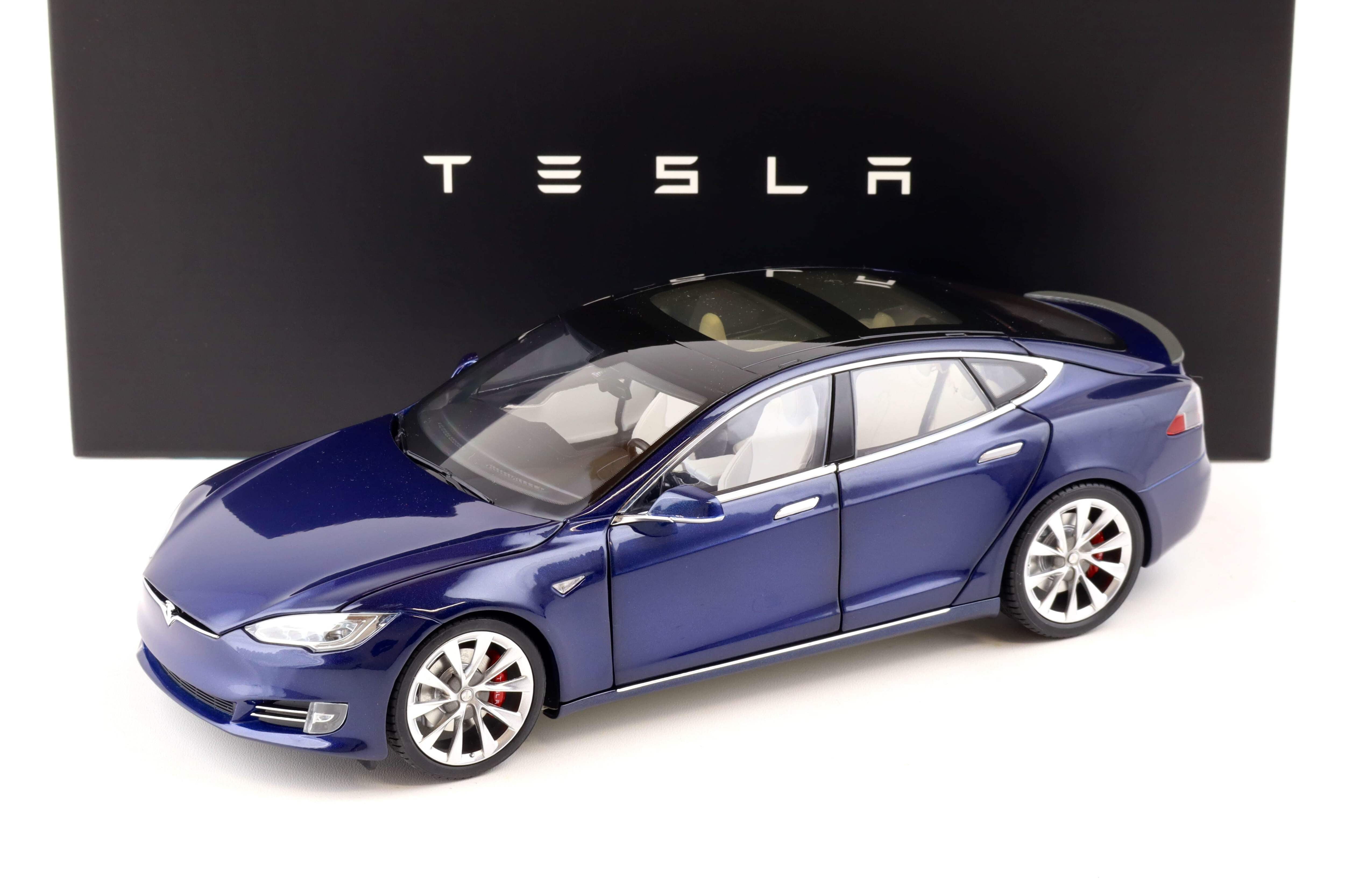 Original Tesla Model S P100D Deep Blue DEALER VERSION 1:18 - Walmart.com