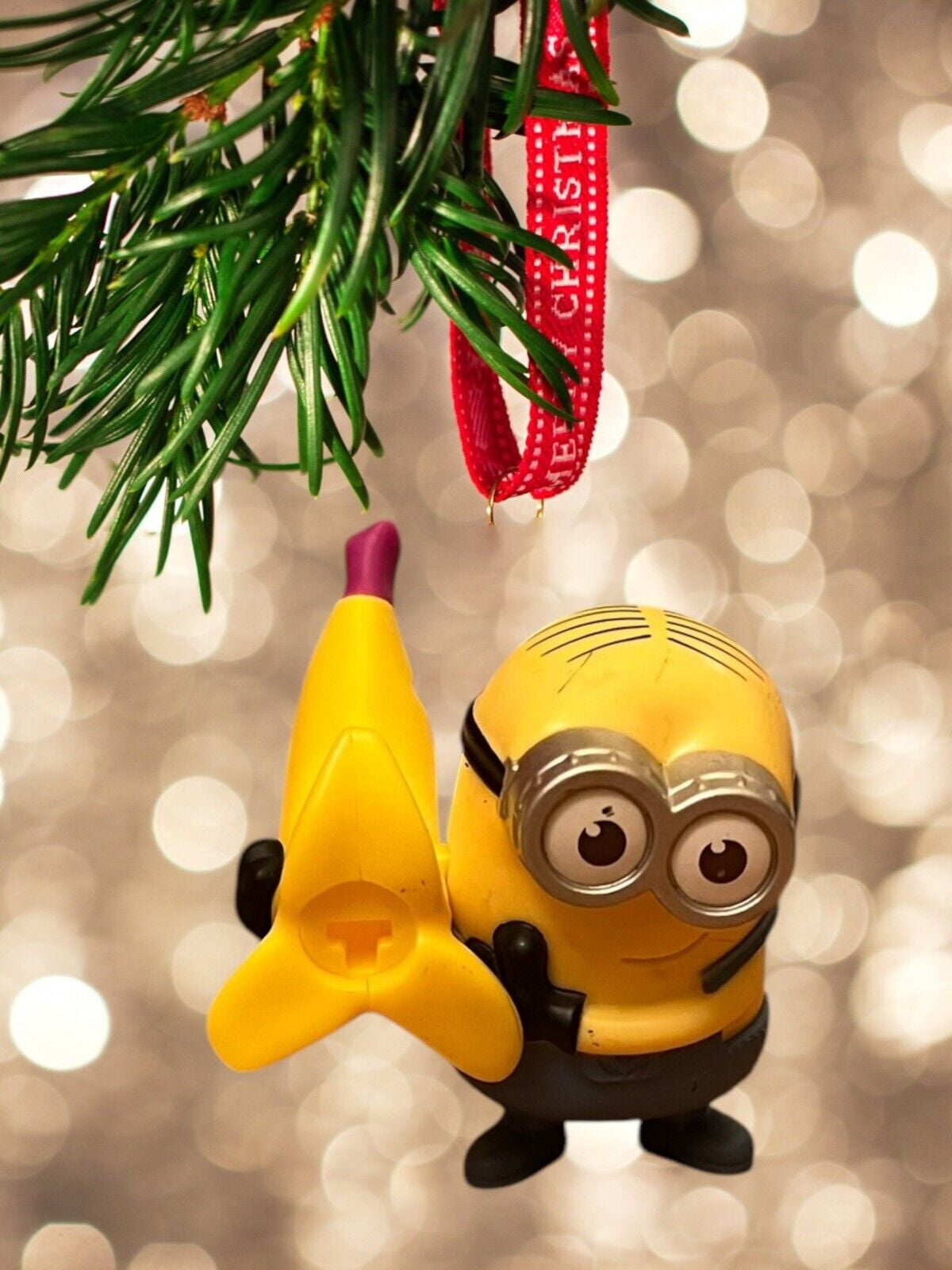 Ornament Despicable Me Banana Launcher MINION Figure 3” Figurine ...