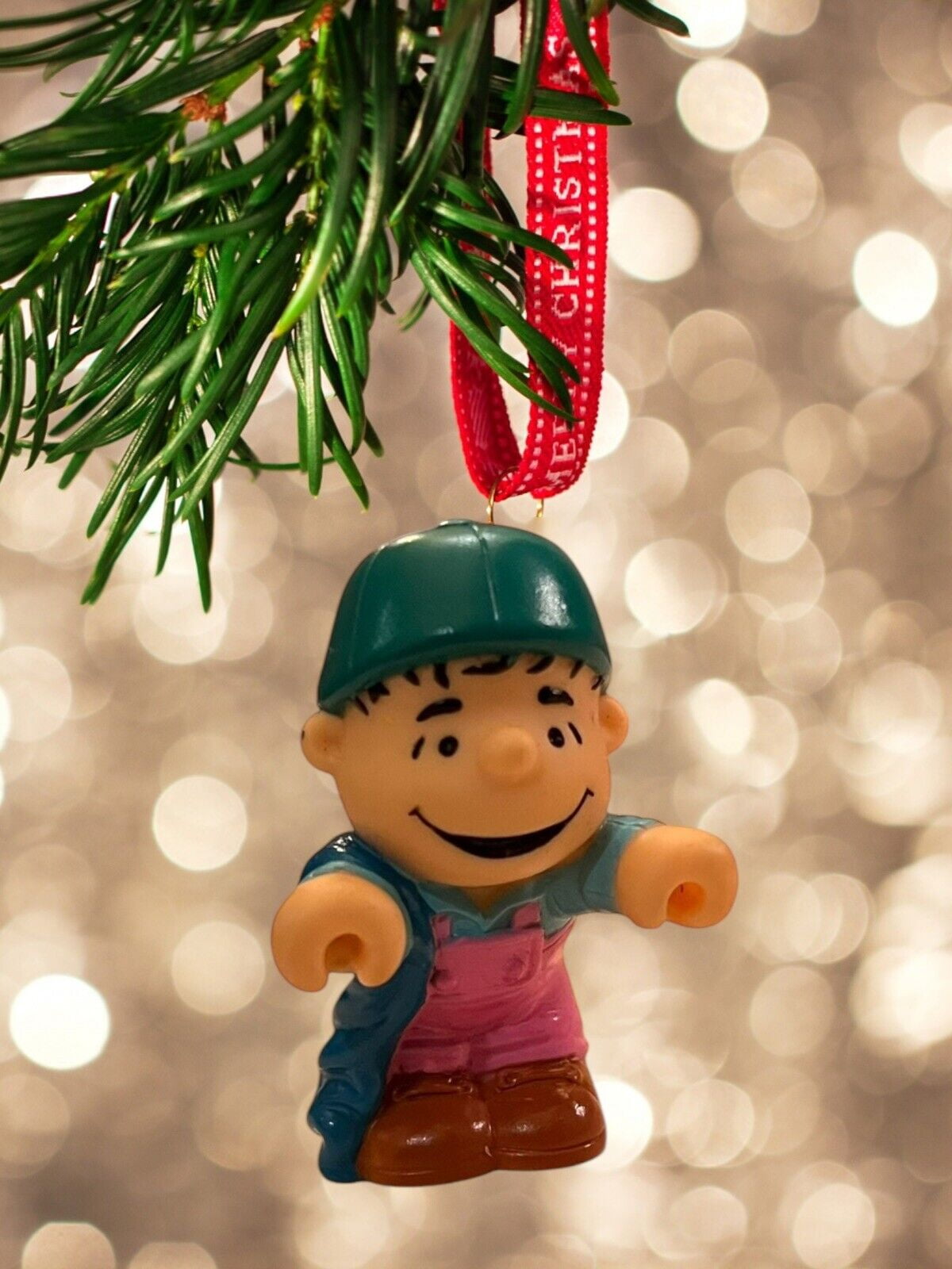 Ornament Farm Linus Boy peanuts gang Figure Figurine 3” Snoopy Charm ...