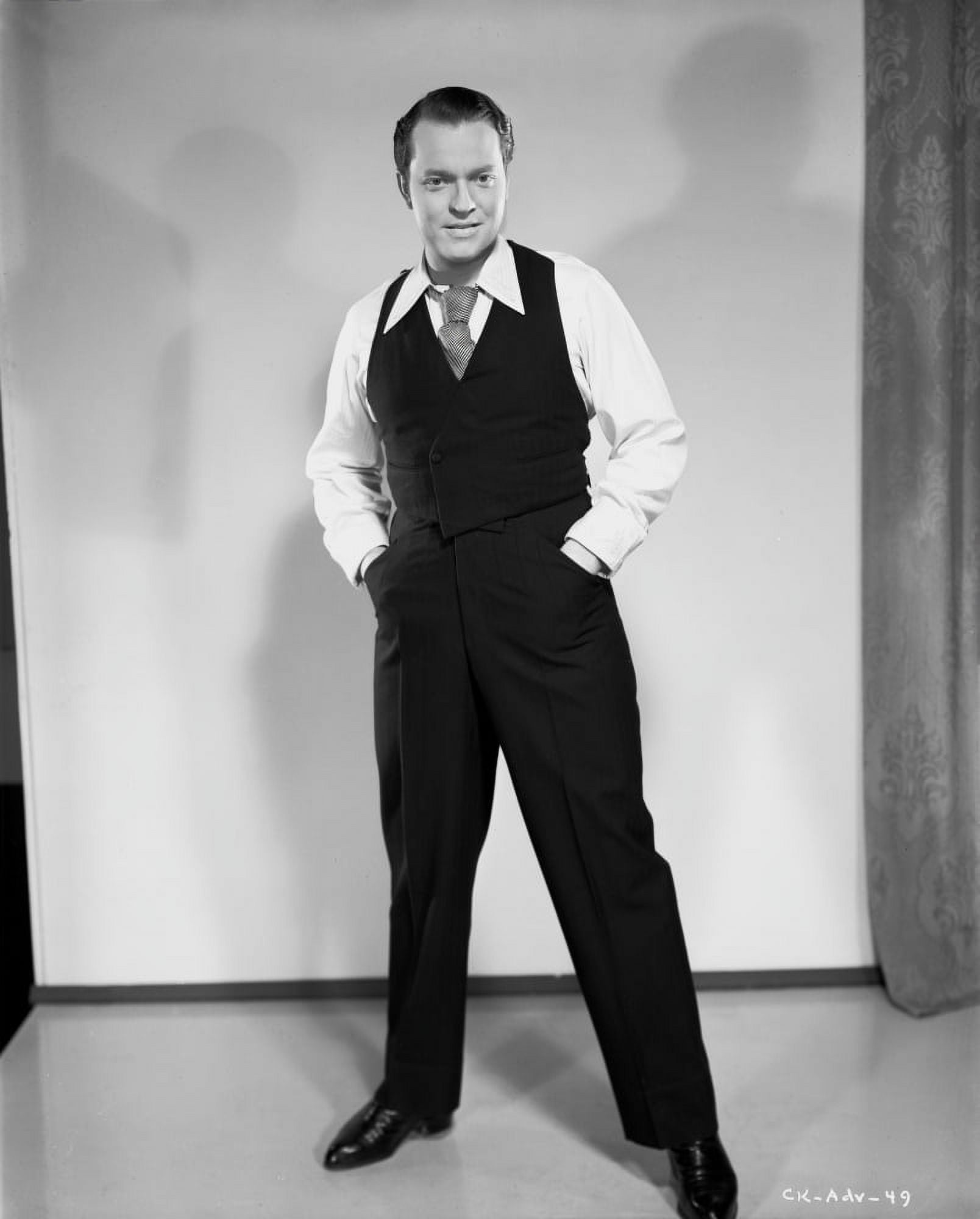 Orson Welles standing Posed in Black and White Photo Print (8 x 10 ...