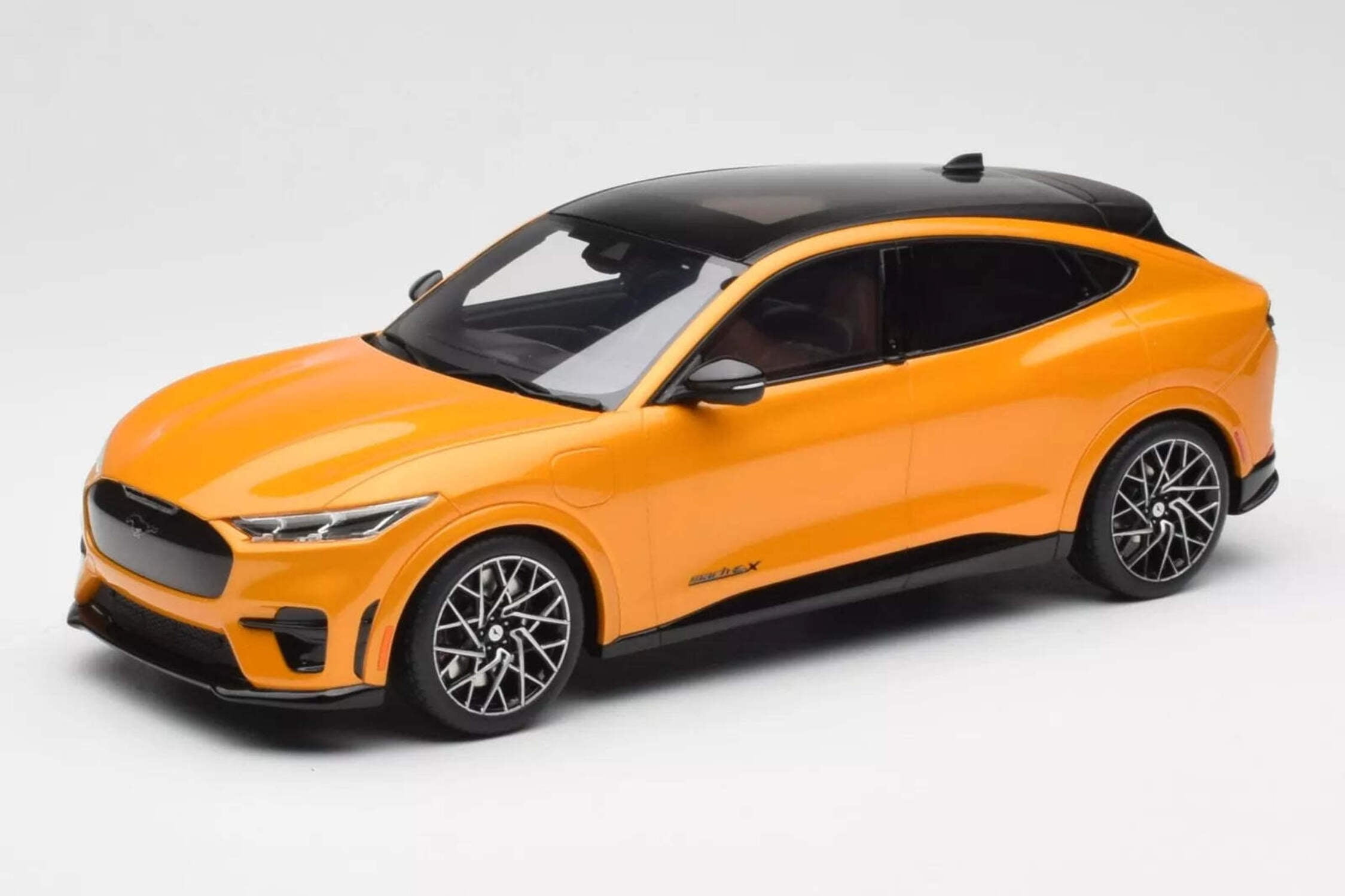 Otto 2021 Ford Mustang Mach-E GT Performance Cyber Orange 1:18 ...
