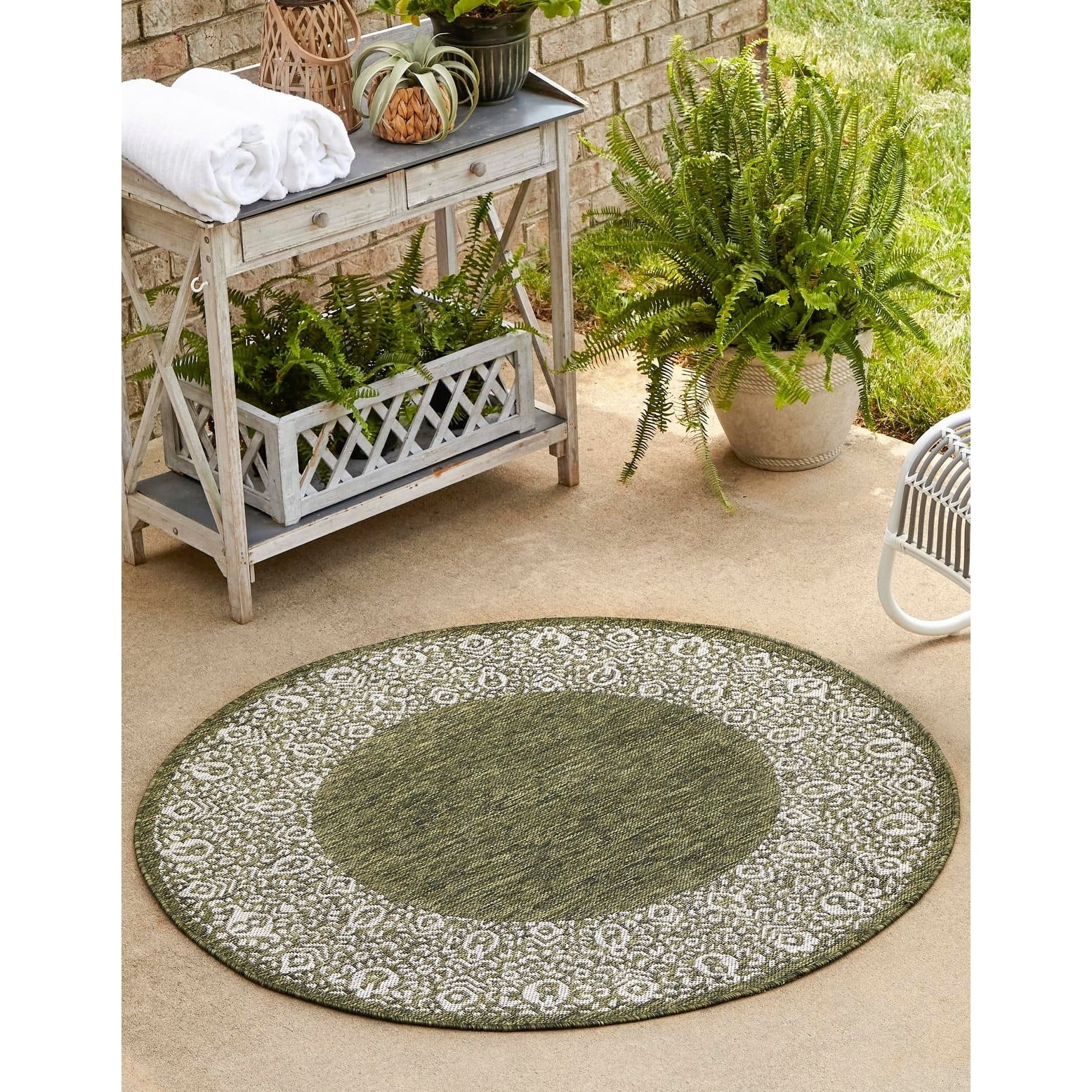 Outdoor Dimension Collection Area Rug Green - 10'8" Round - Walmart.com