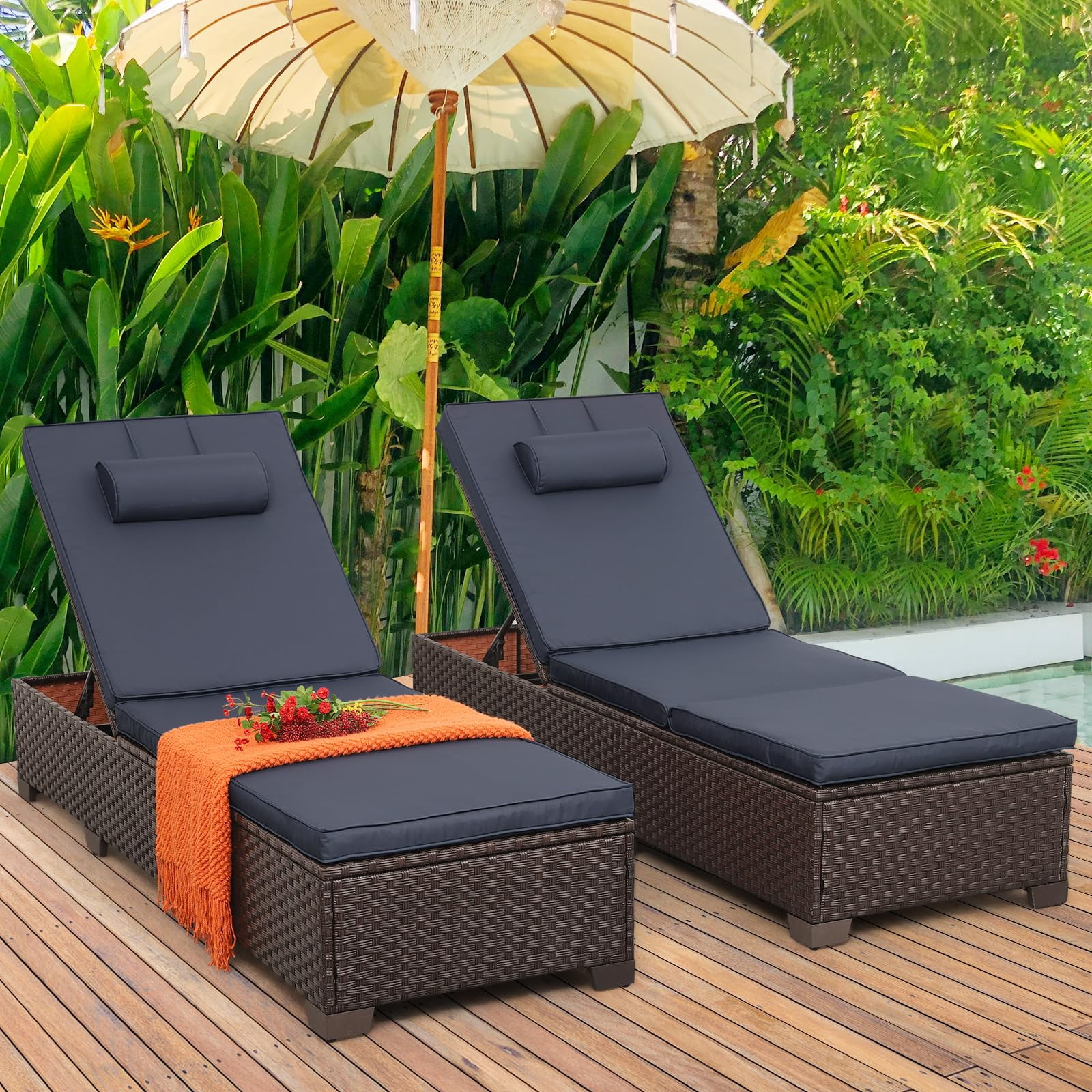 Outdoor Lounge Chairs Set of 2, Brown Wicker Chaise Lounges with Blue ...