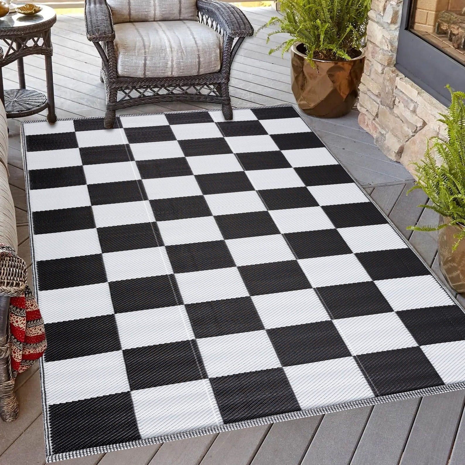 Outdoor Rug - Folded Design - Recycled Plastic Mat for Patio, Camping ...