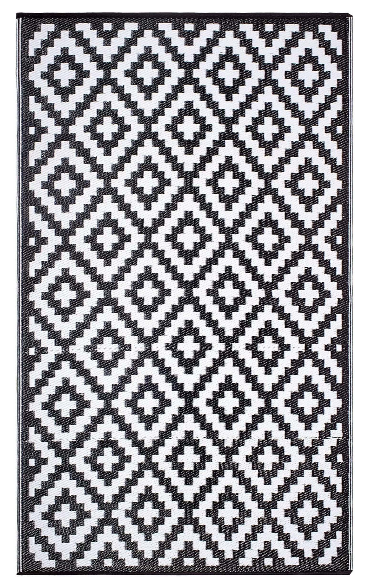 Outdoor Rug - Waterproof, Fade Resistant, Reversible - Premium Recycled ...