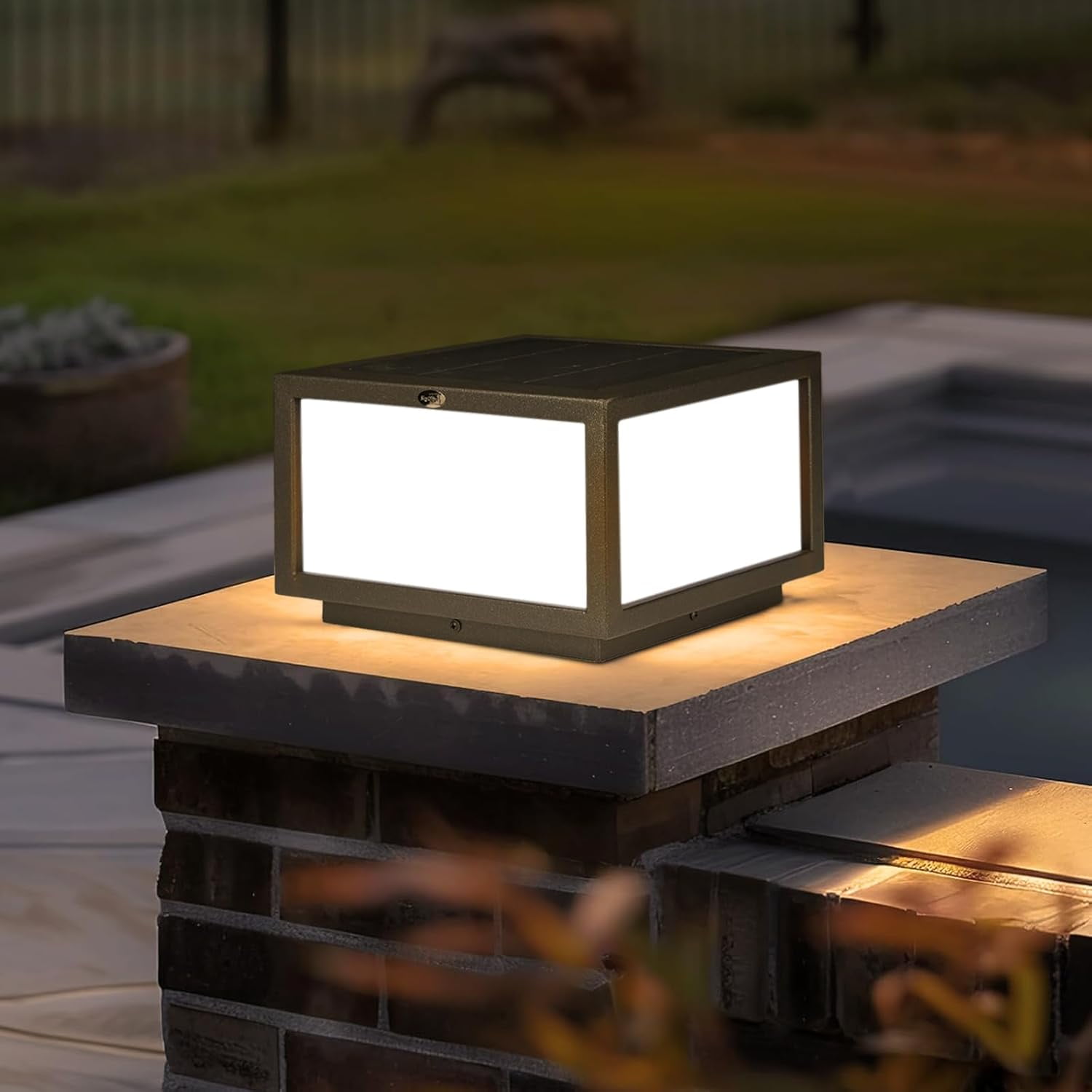 Outdoor Solar Lamp Post Cap Light, Stainless Steel LED Lighting ...