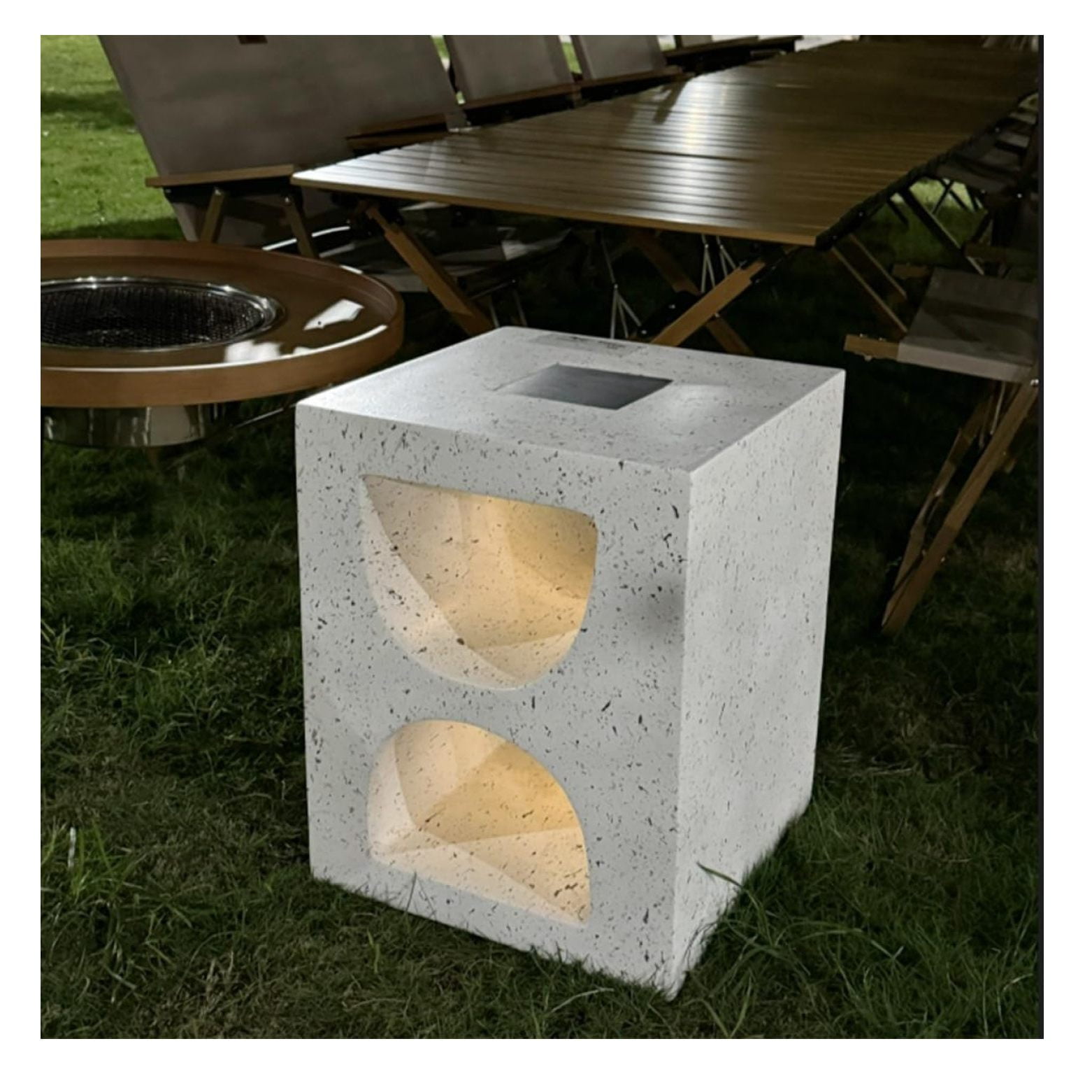 Outdoor Solar Side Table, End Table with Solar Powered Light for Patio ...