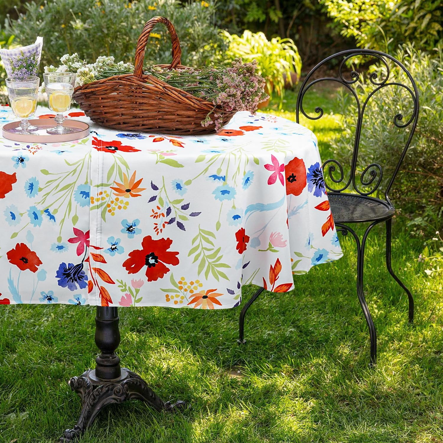 Outdoor Tablecloth with Umbrella Hole, Spring & Summer Outdoor ...