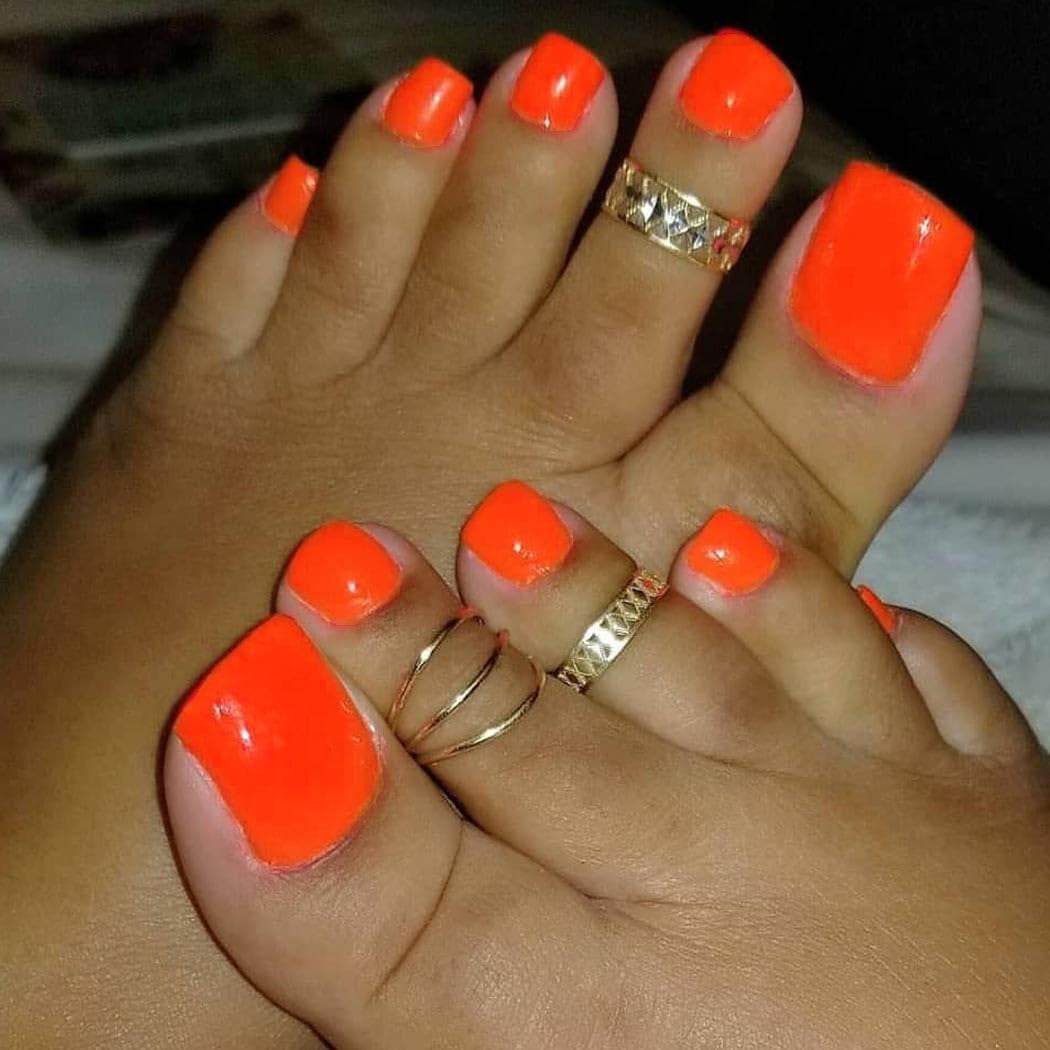 Outyua Glossy Toe Nails Orange Press on Toenails Acrylic Square False ...